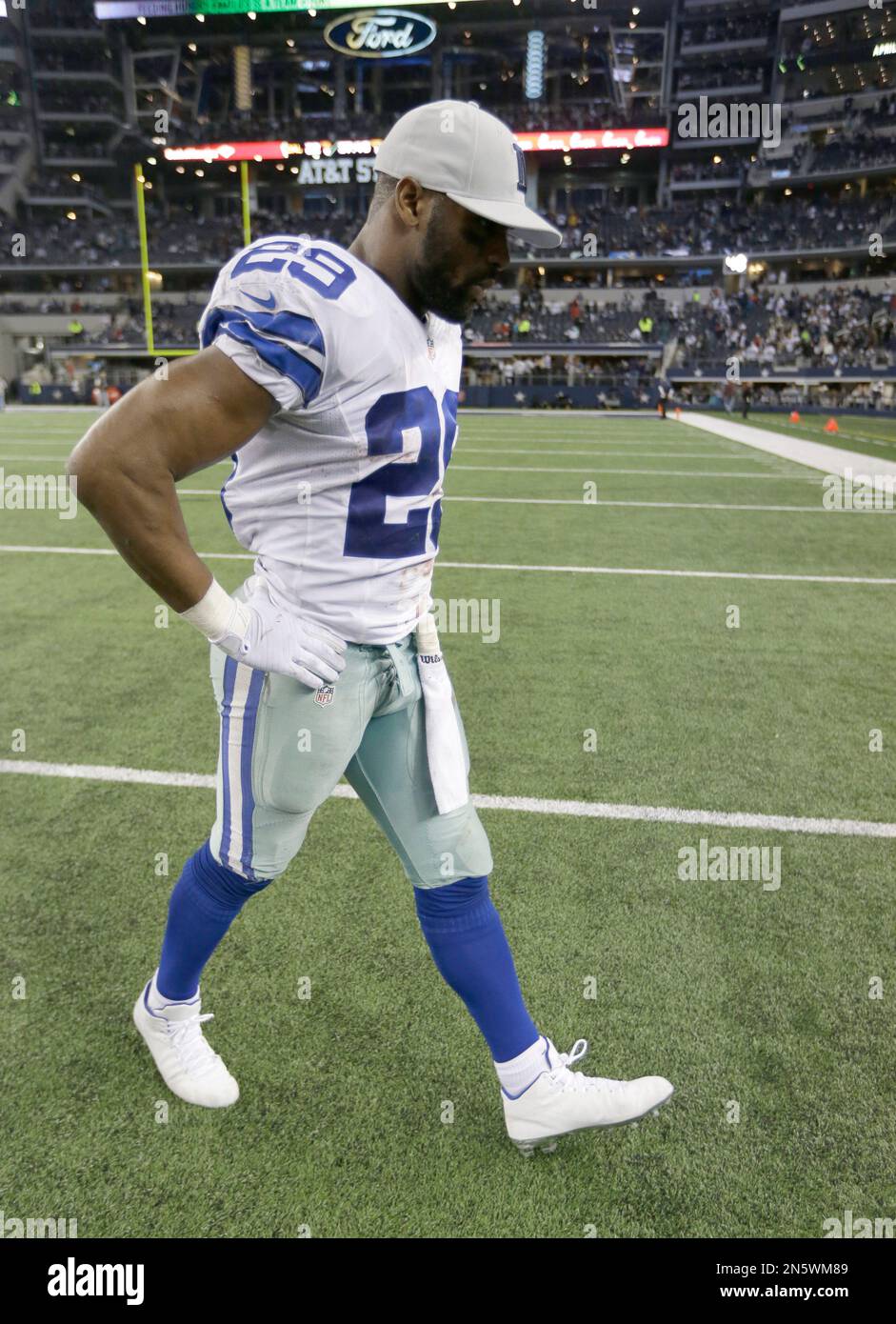 Dallas Cowboys running back DeMarco Murray (29) walks off the field ...