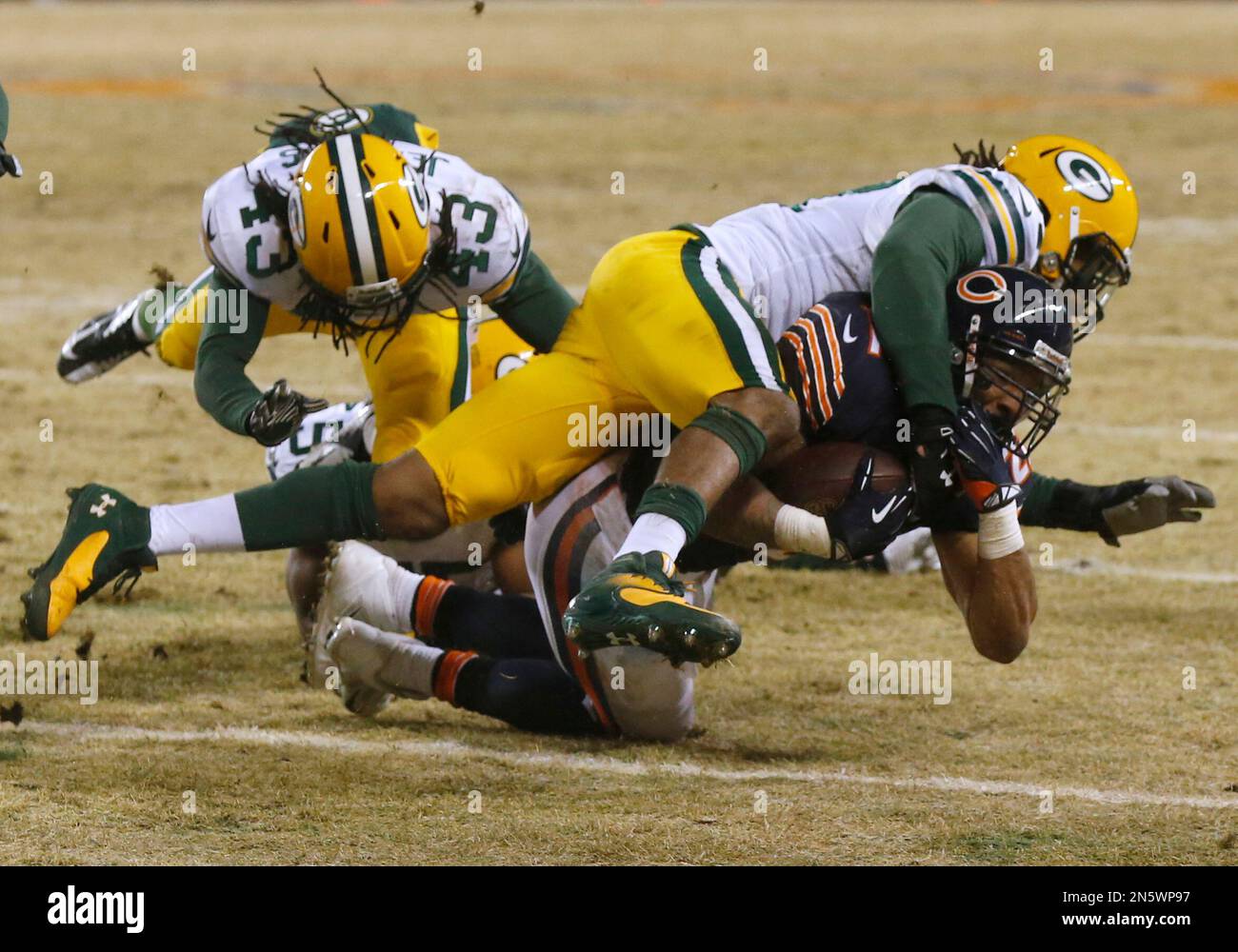 Green Bay Packers inside linebacker Jamari Lattimore (57) tackles ...