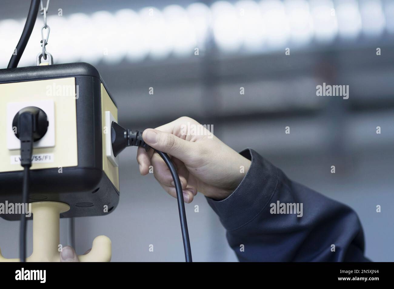 Asian electrical engineer hi-res stock photography and images - Alamy