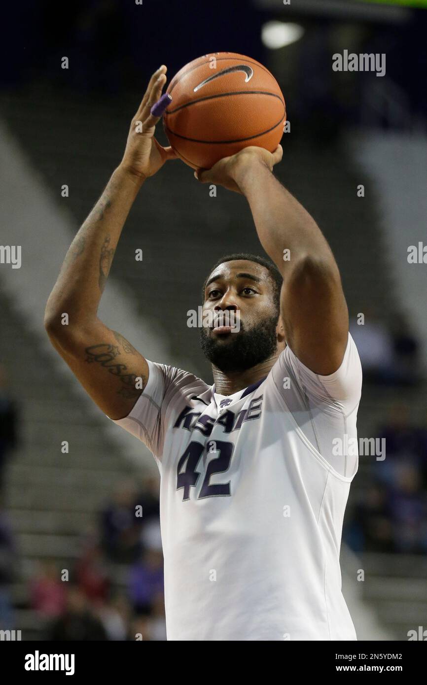 Kansas State's Thomas Gipson shoots during the second half of an NCAA ...