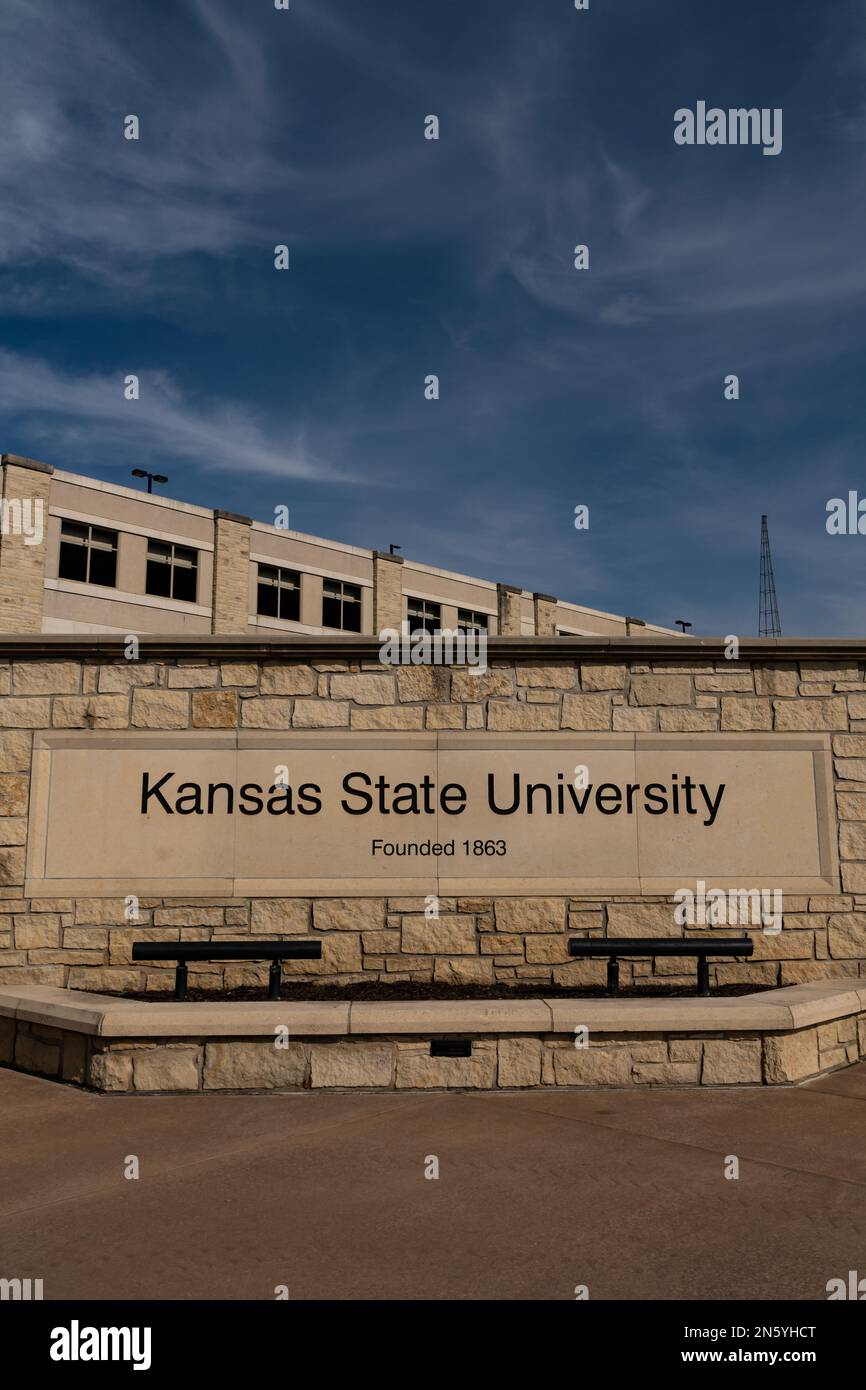 MANHATTEN, KS, USA - NOVEMBER 3, 2022: Entrance wall and flags to the ...