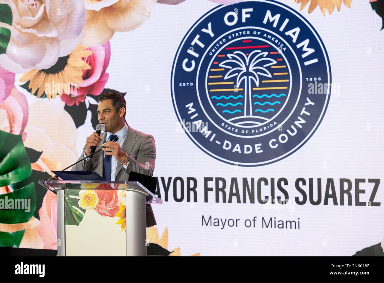 City of miami mayor francis suarez hi-res stock photography and images ...