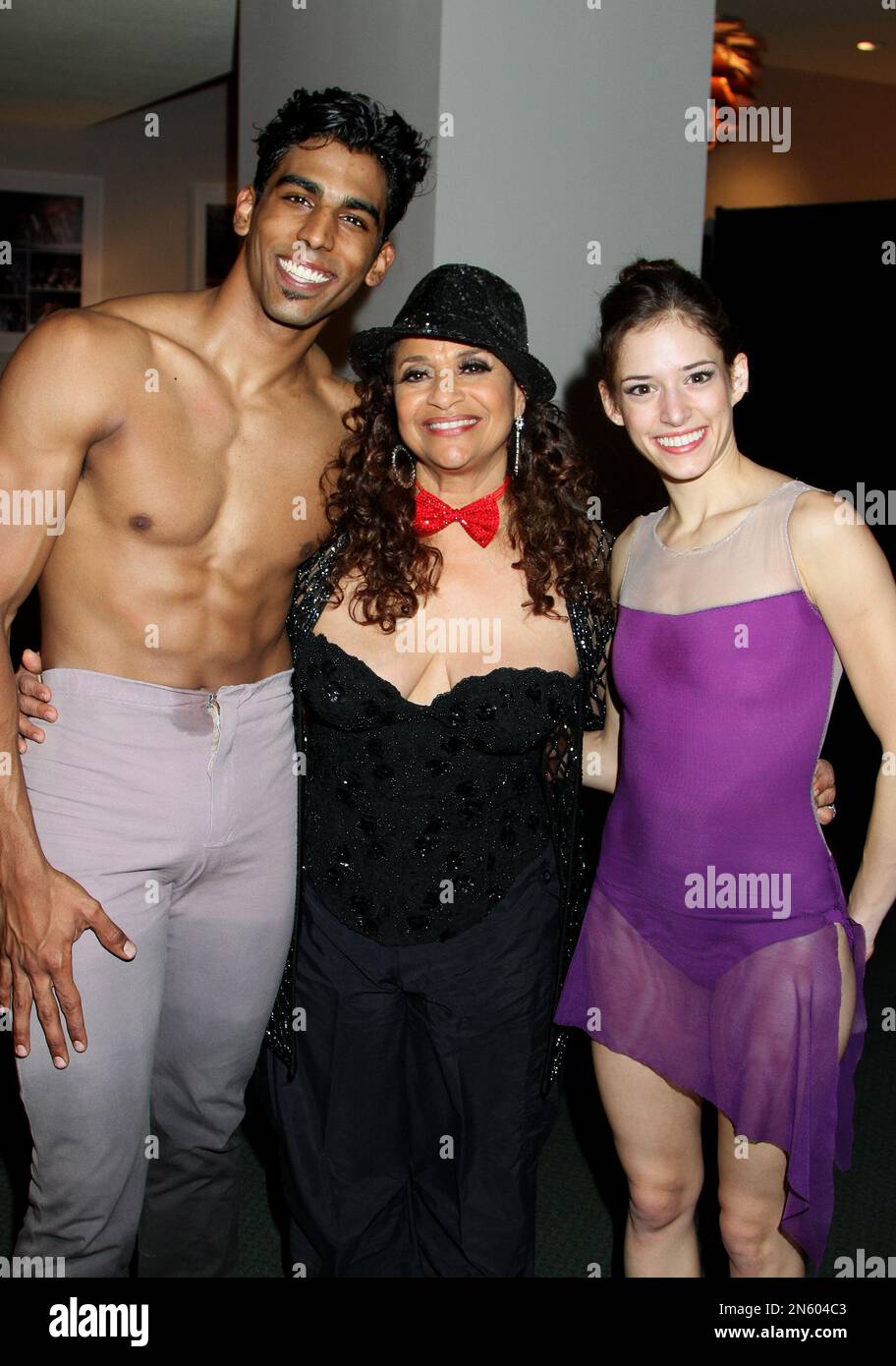 Dancers, Pete Walker, Debbie Allen and Anna Gerberich seen at Debbie ...