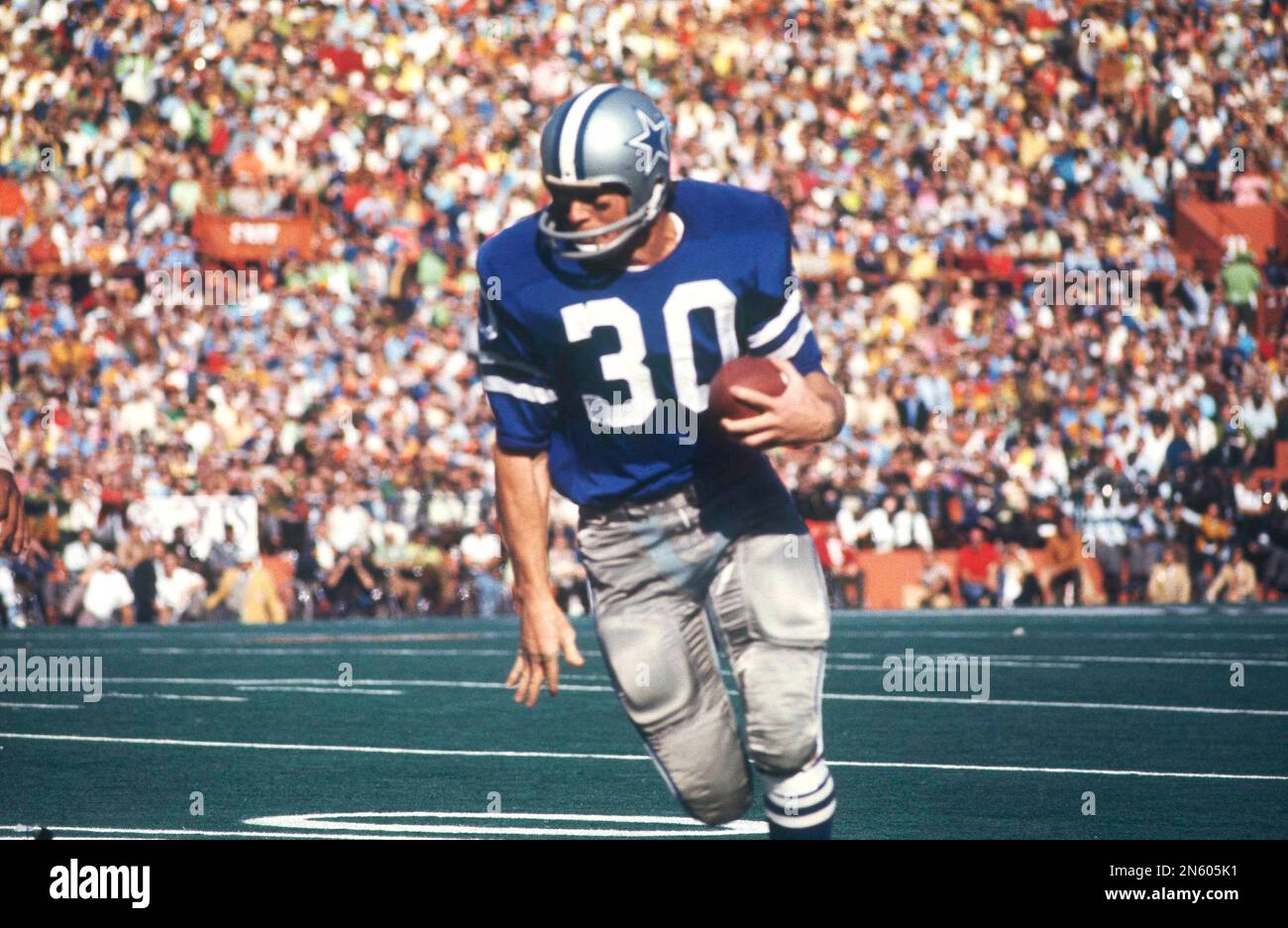 Dallas Cowboys running back Dan Reeves (30) shown in action during ...