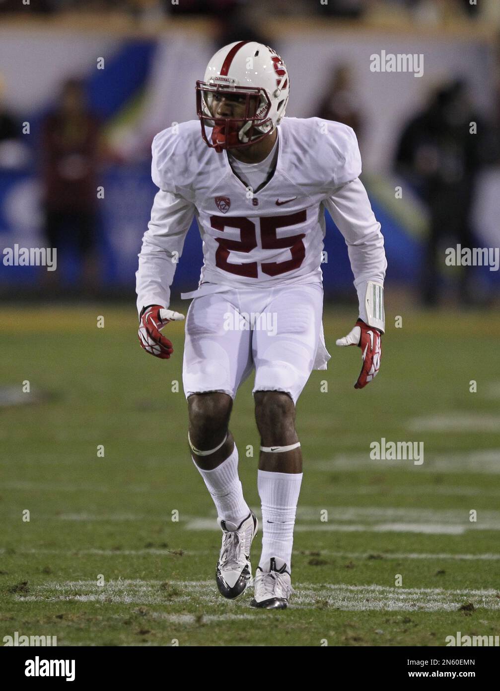 Stanford cornerback Alex Carter (25) during the first half of the PAC ...