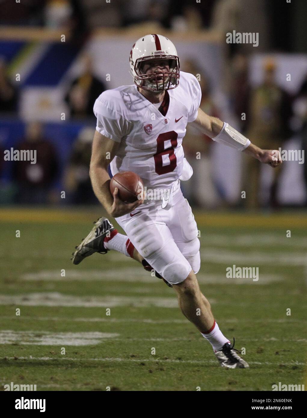 Stanford quarterback Kevin Hogan (8) during the first half of the PAC ...