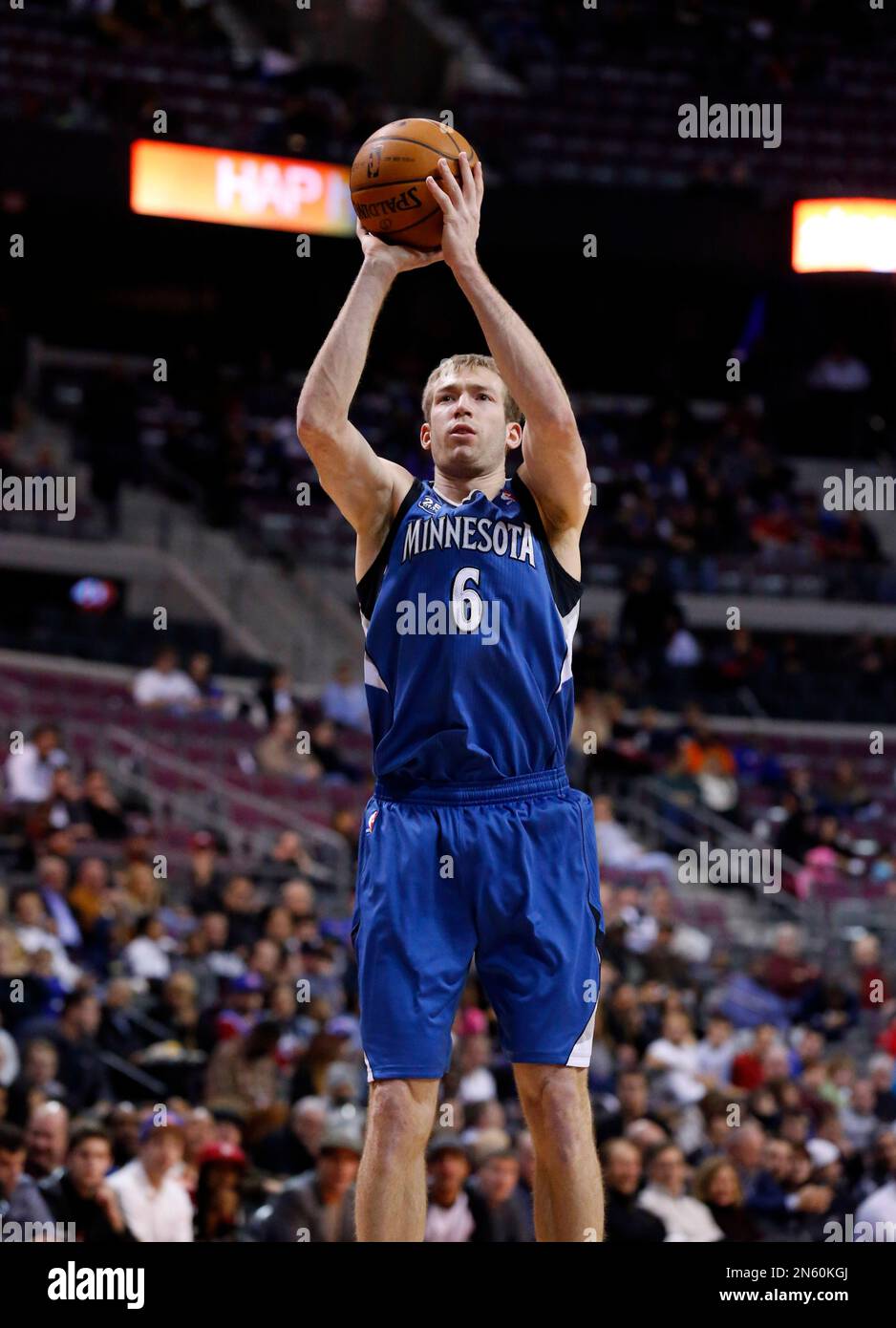 Minnesota Timberwolves small forward Robbie Hummel (6) shoots against ...
