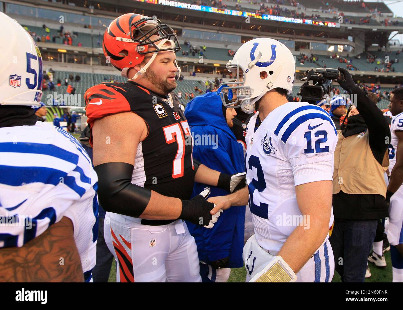 Cincinnati Bengals tackle Andrew Whitworth (77) meets with Indianapolis ...