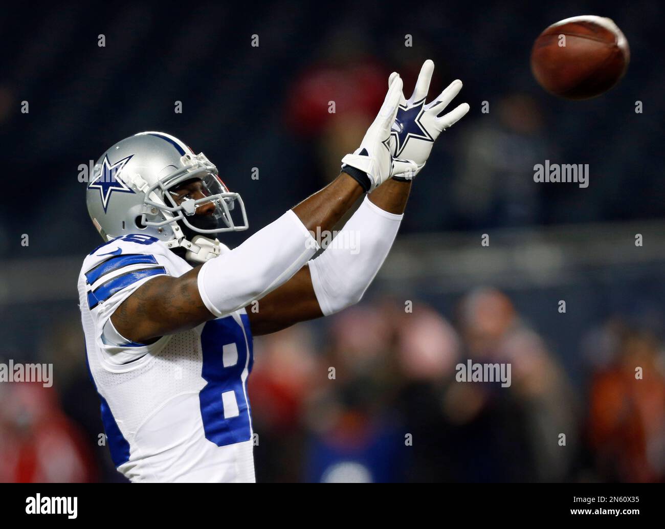 Dallas Cowboys wide receiver Dez Bryant (88) catches a ball during ...