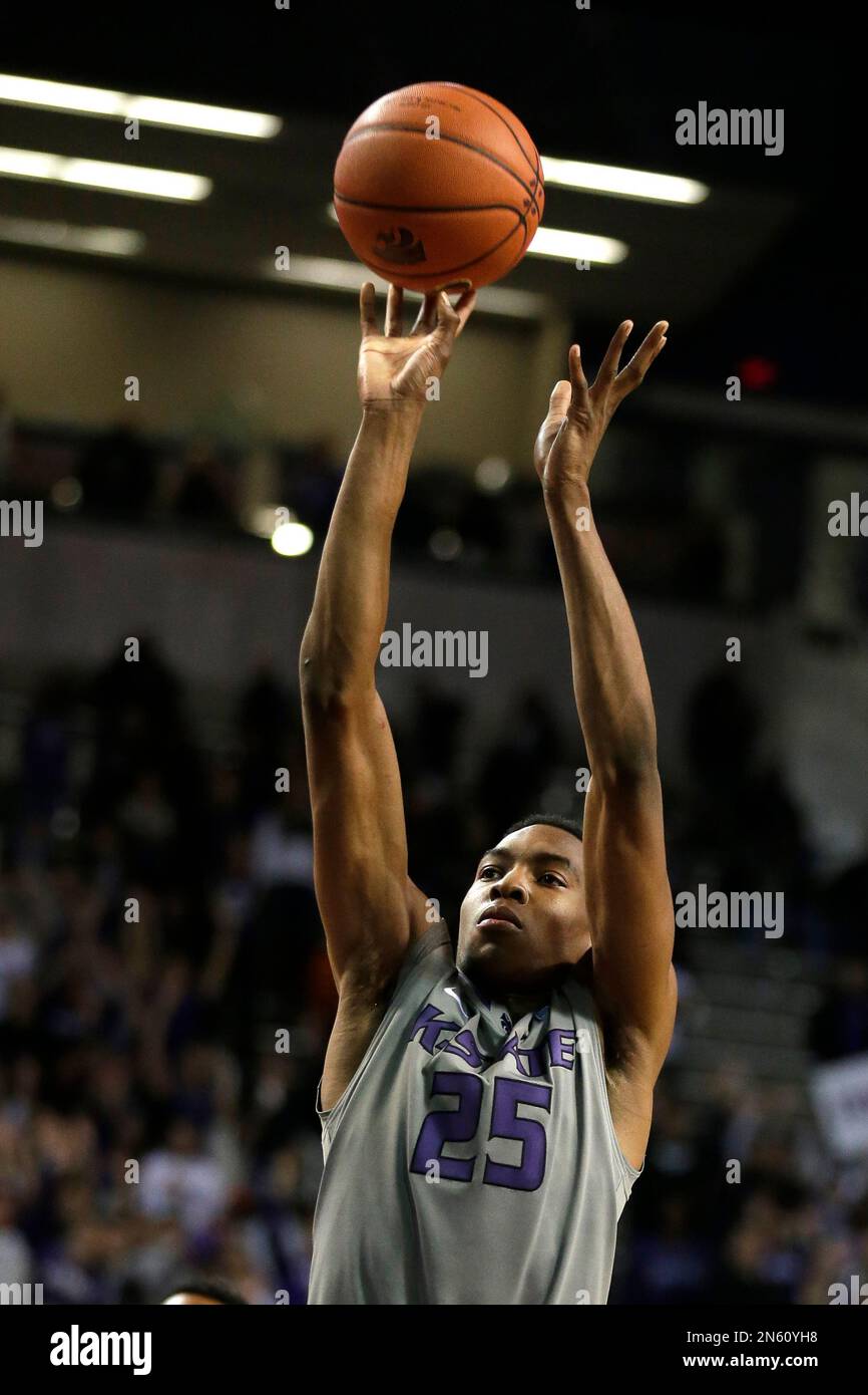 Kansas State's Wesley Iwundu shoots during the second half of an NCAA ...
