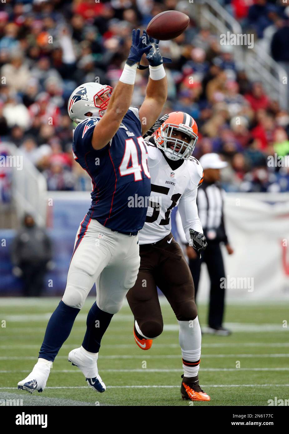 New England Patriots fullback James Develin (46) makes a catch in front ...