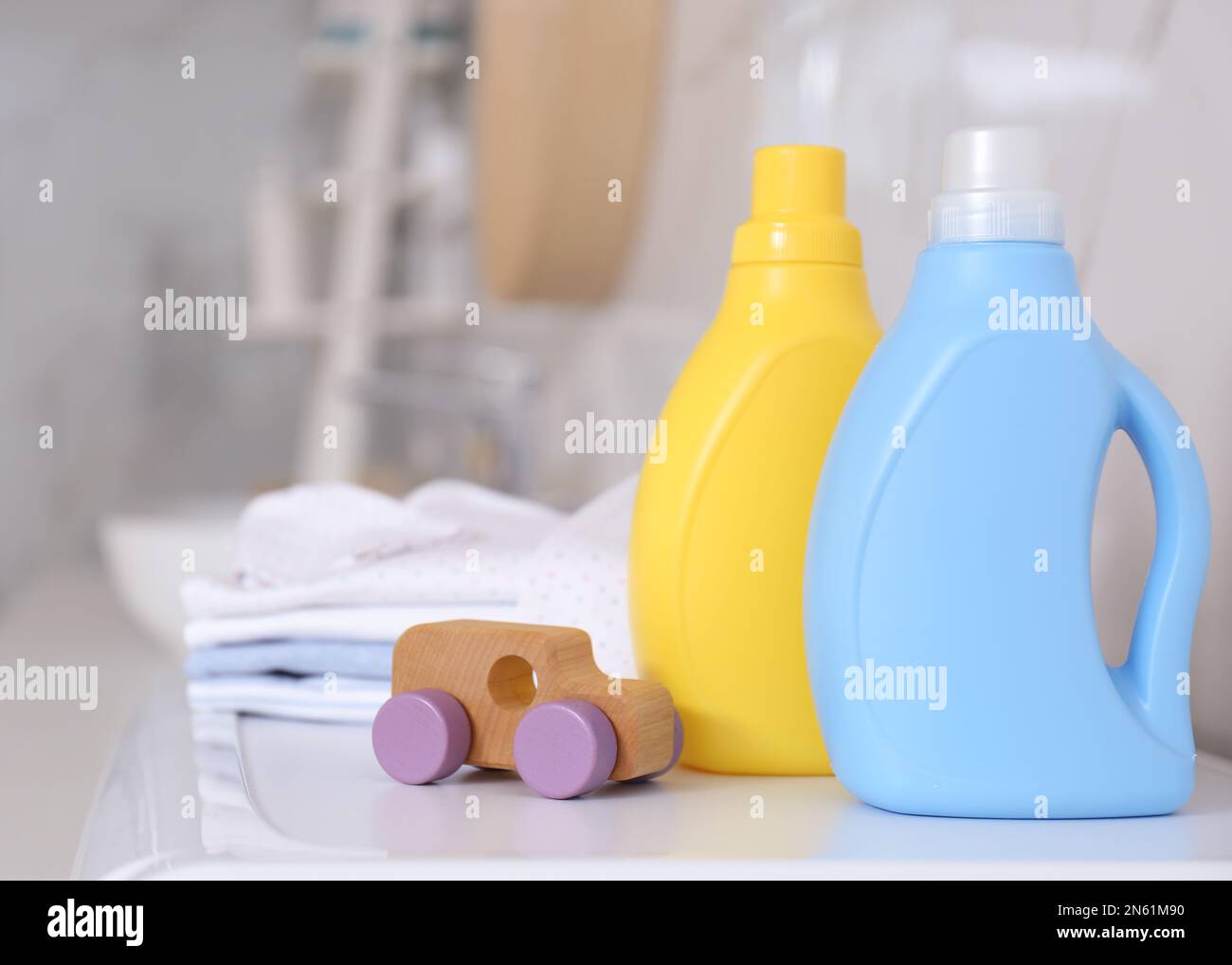 Children toy house toy washing hi-res stock photography and images - Alamy
