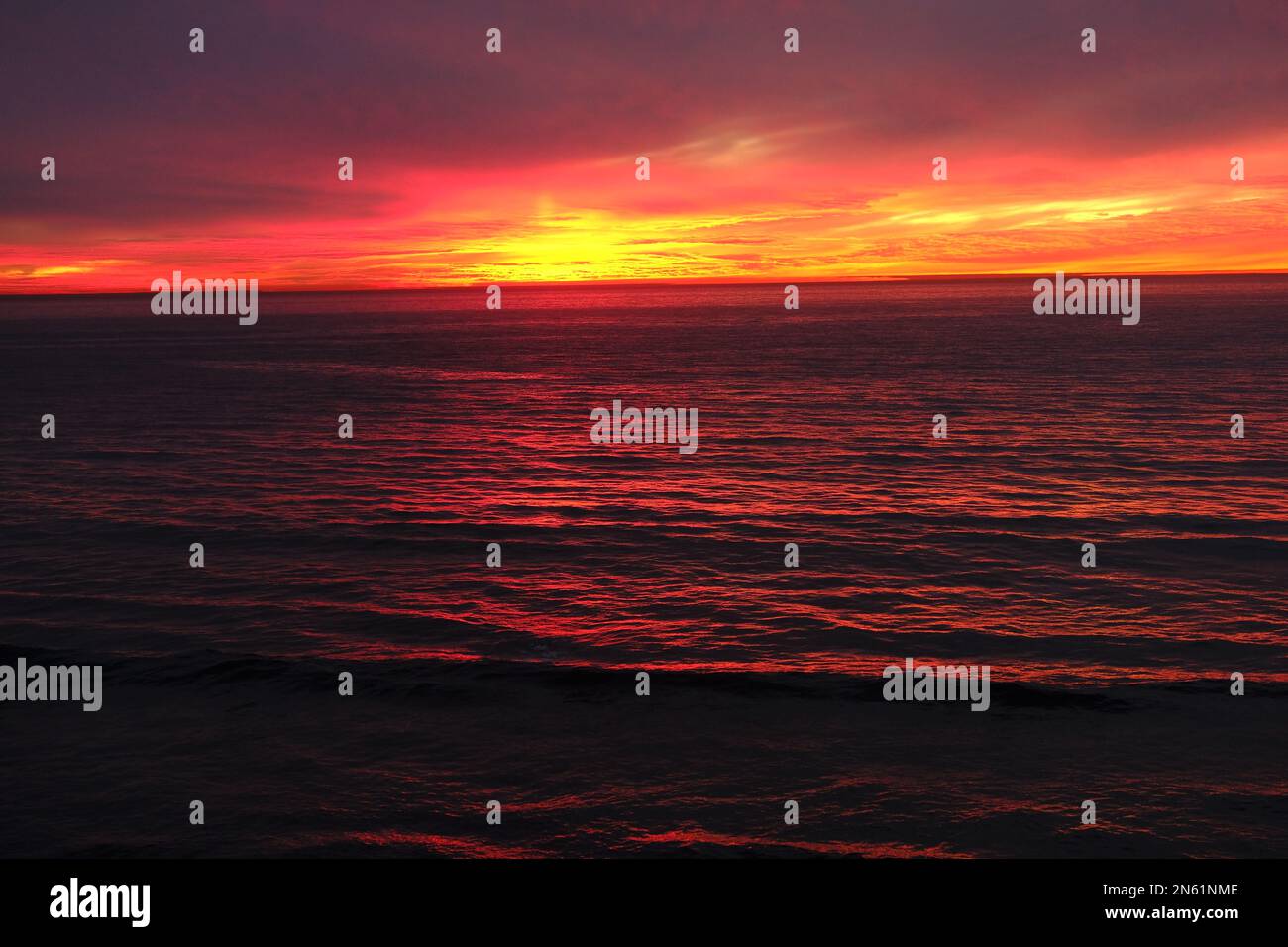 Ocean sunset west coast California pacific ocean Stock Photo - Alamy