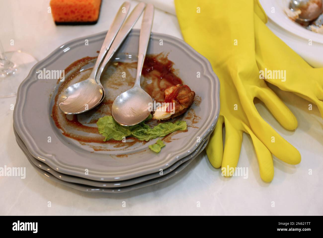 Mess christmas dinner table hi-res stock photography and images - Alamy