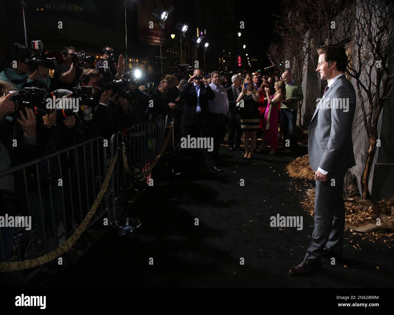 Richard Armitage arrives at the Los Angeles premiere of "The Hobbit ...