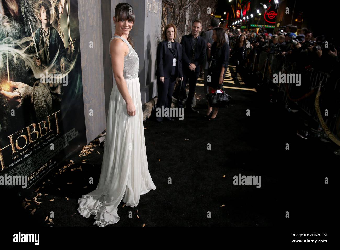 Evangeline Lilly arrives at the Los Angeles premiere of "The Hobbit ...