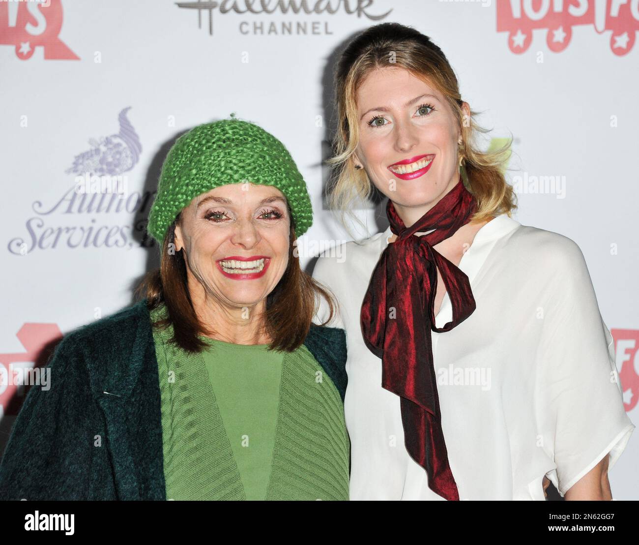Valerie Harper, left, and Cristina Cacciotti arrive at the 82nd Annual ...