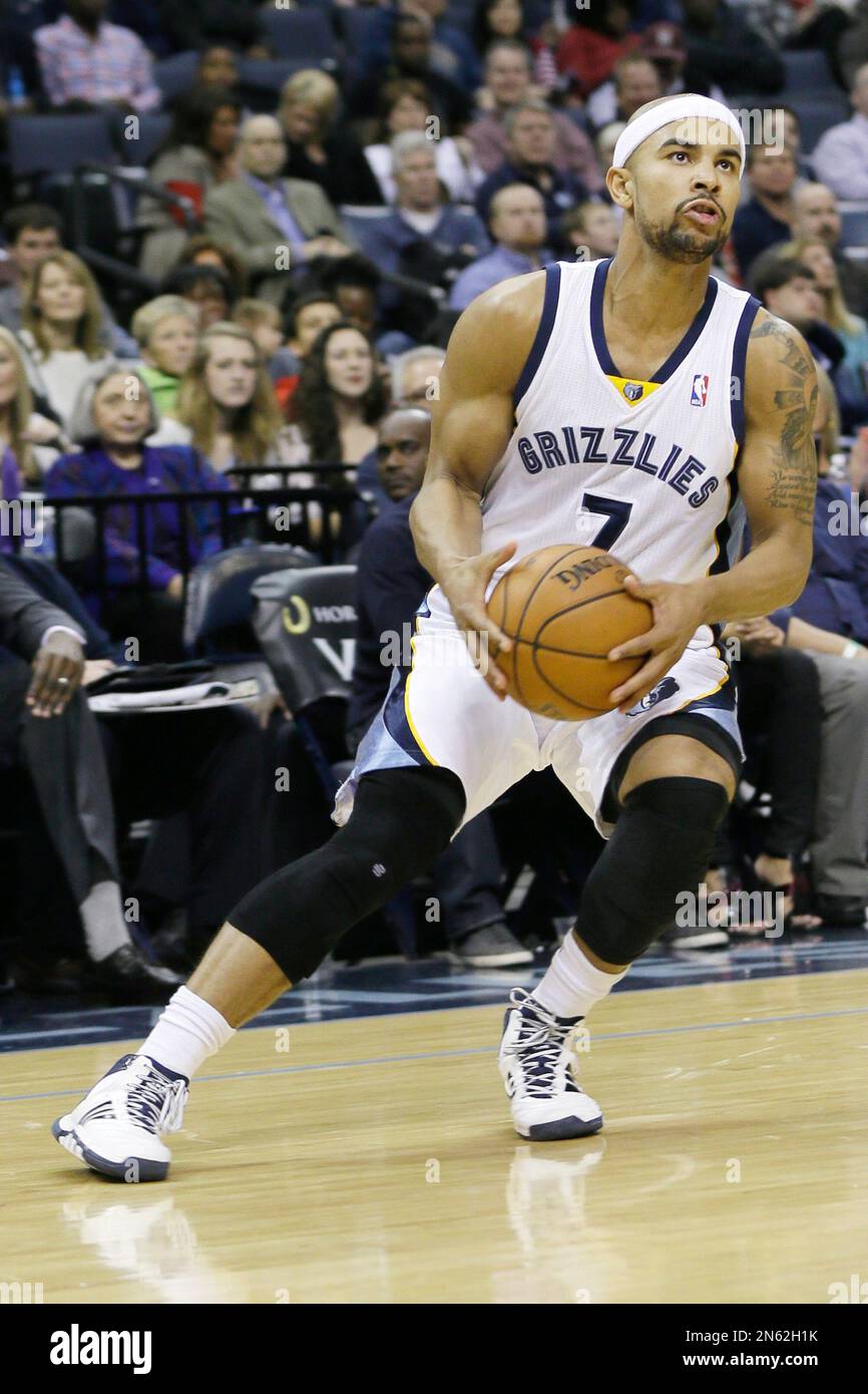 Memphis Grizzlies guard Jerryd Bayless plays in the second half of an ...
