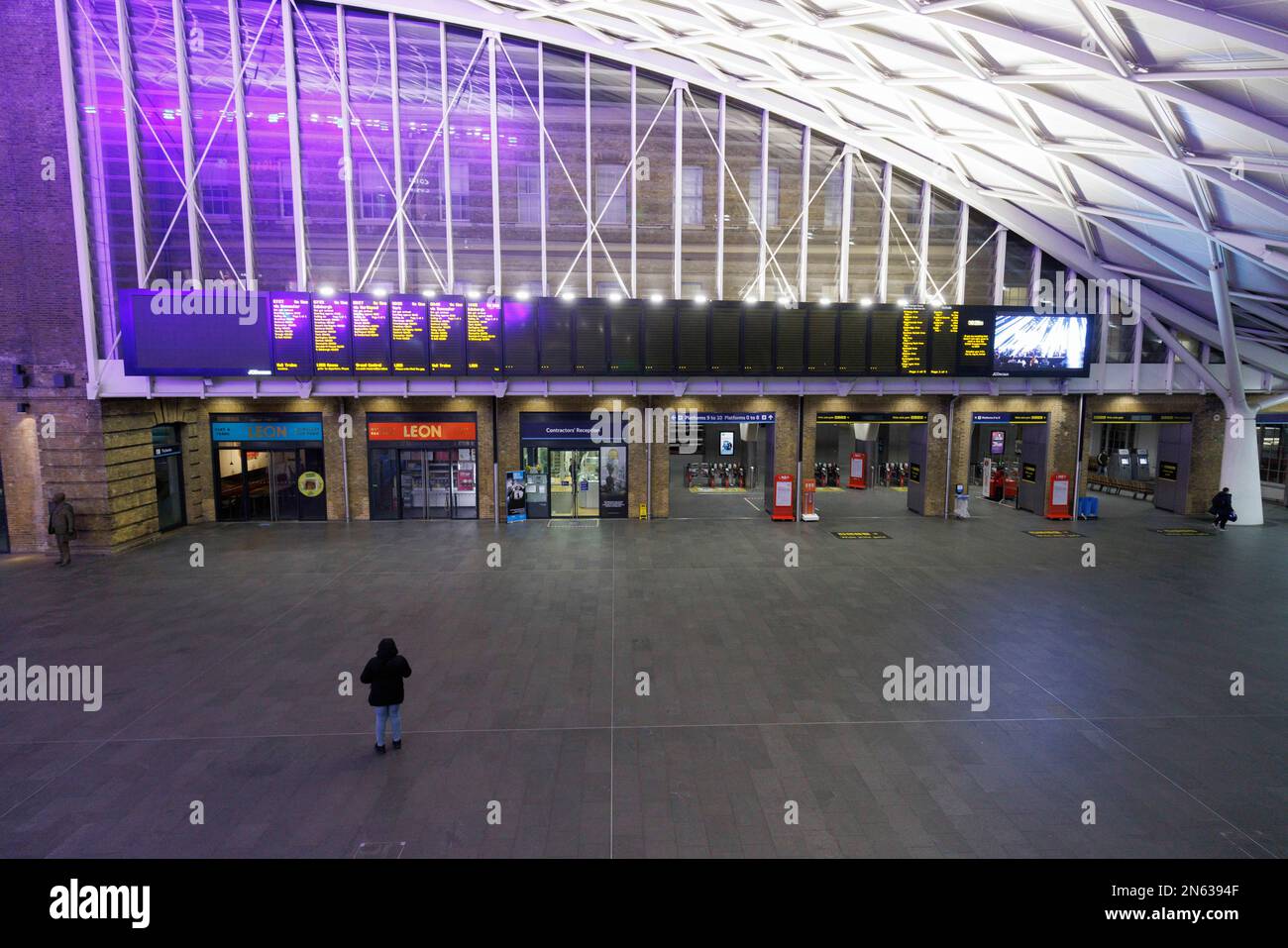 Train driver unions Aslef and RMT have announced a walkout today ...