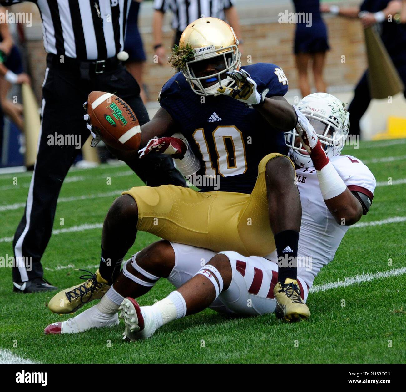 Notre Dame wide receiver DaVaris Daniels reacts after making a ...