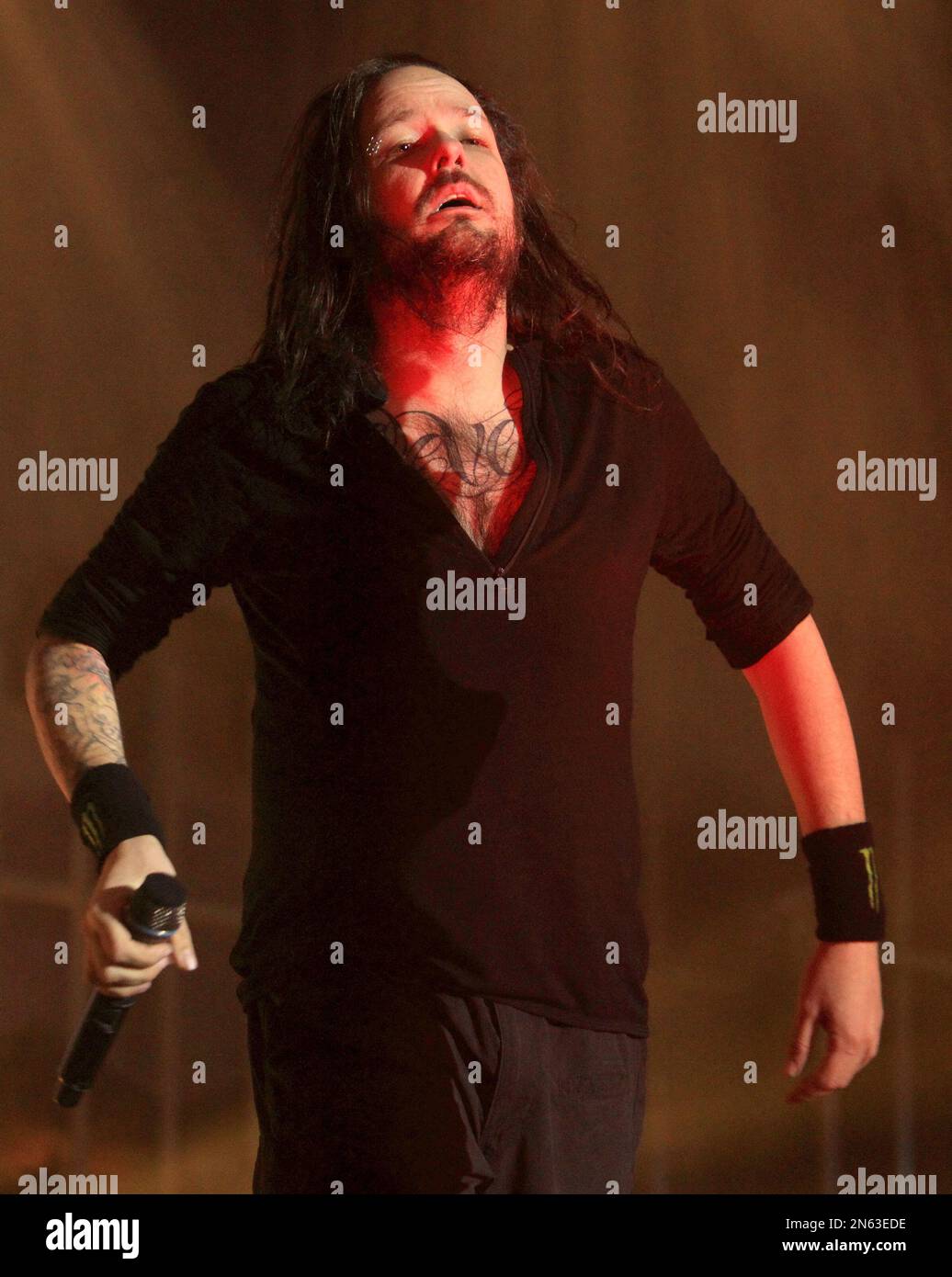 Jonathan Davis of the rock band Korn performs in concert at The Sands ...