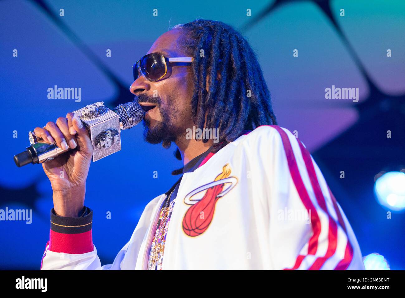 Snoop Dogg performs on stage during filming of SKEE Live on Tuesday ...