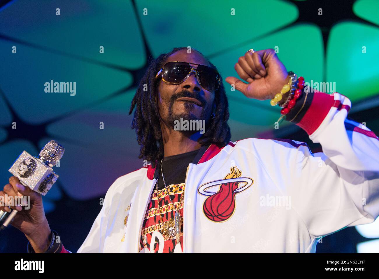 Snoop Dogg performs on stage during filming of SKEE Live on Tuesday ...