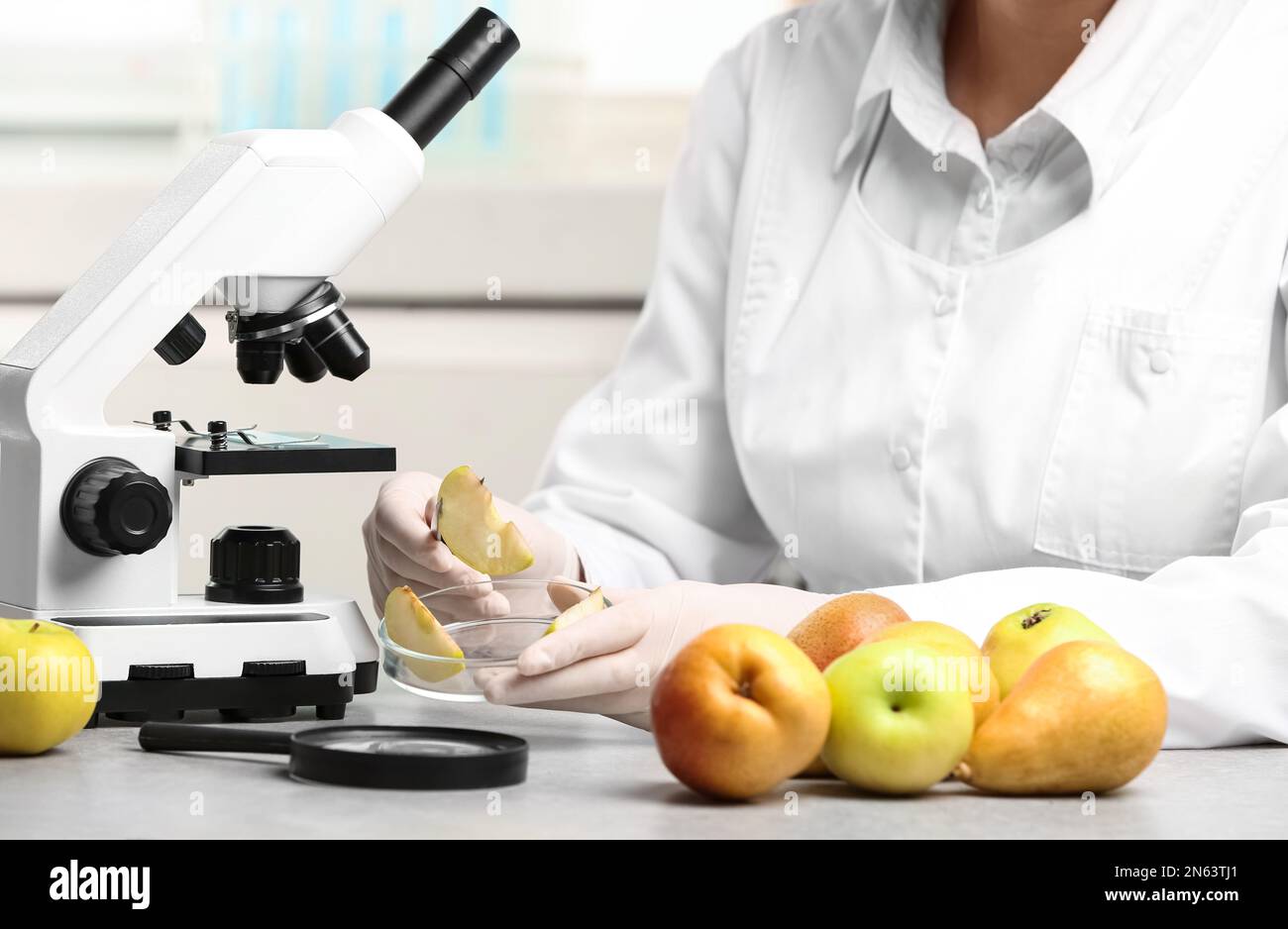 Herbicide lab hi-res stock photography and images - Alamy