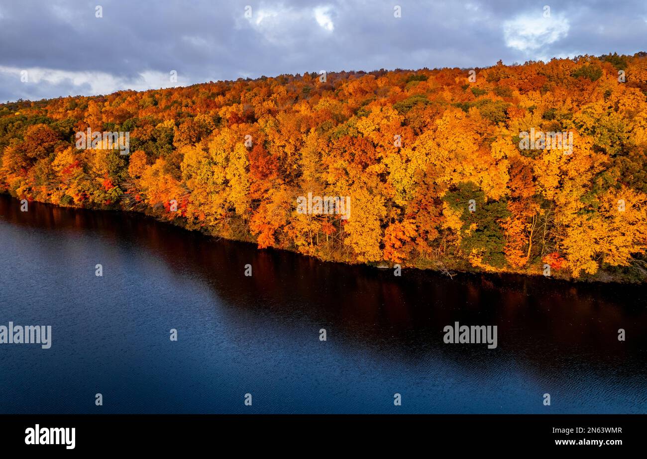 Connecticut fall foliage Stock Photo - Alamy