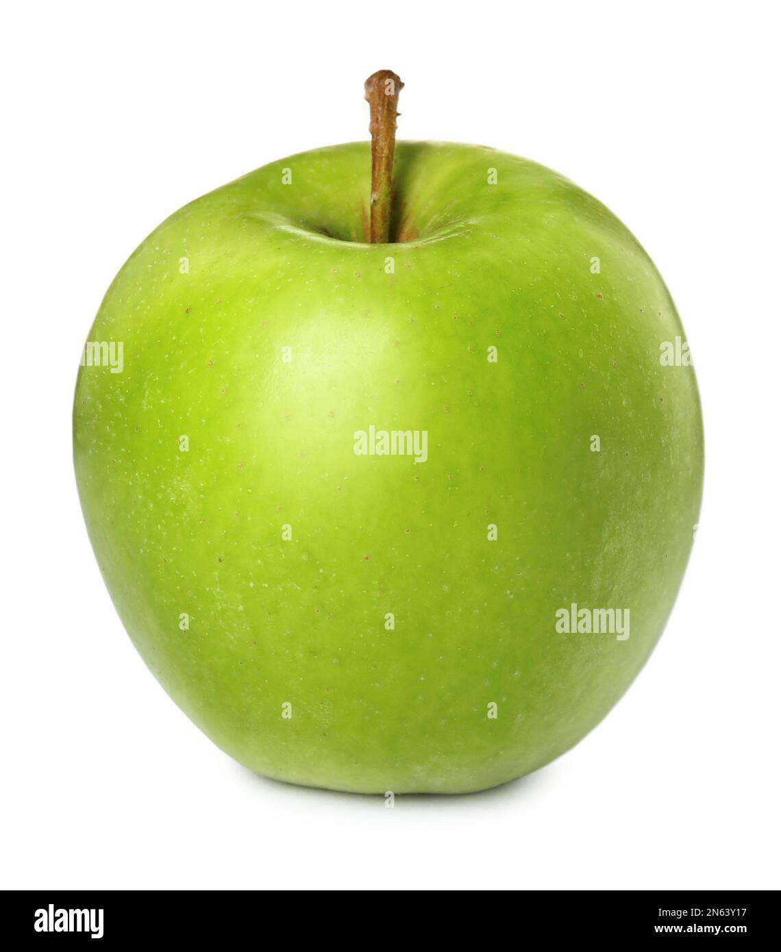 Fresh ripe green apple isolated on white Stock Photo - Alamy