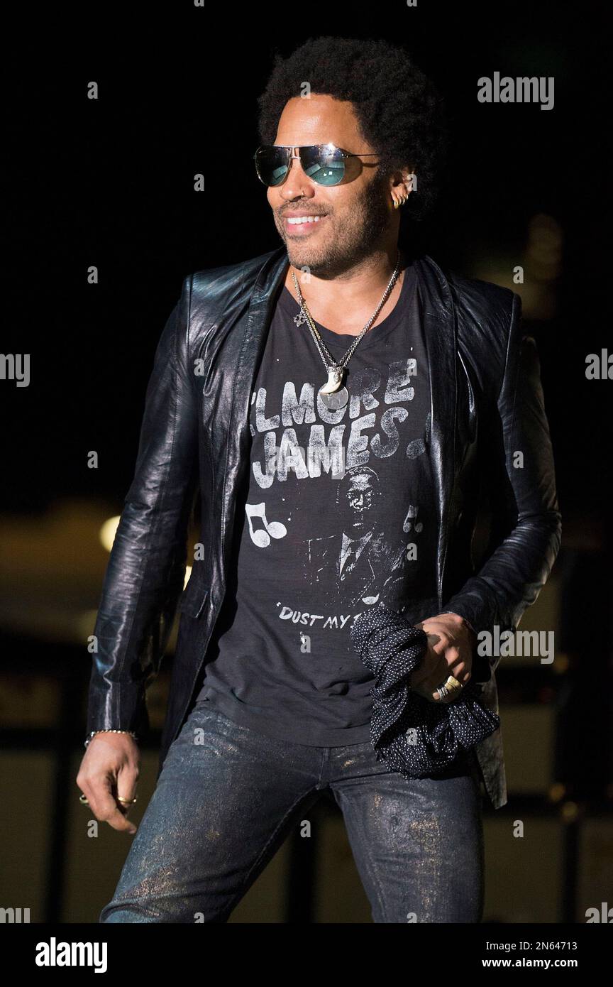 Lenny Kravitz performs during the 10 Year Anniversary Party for ...