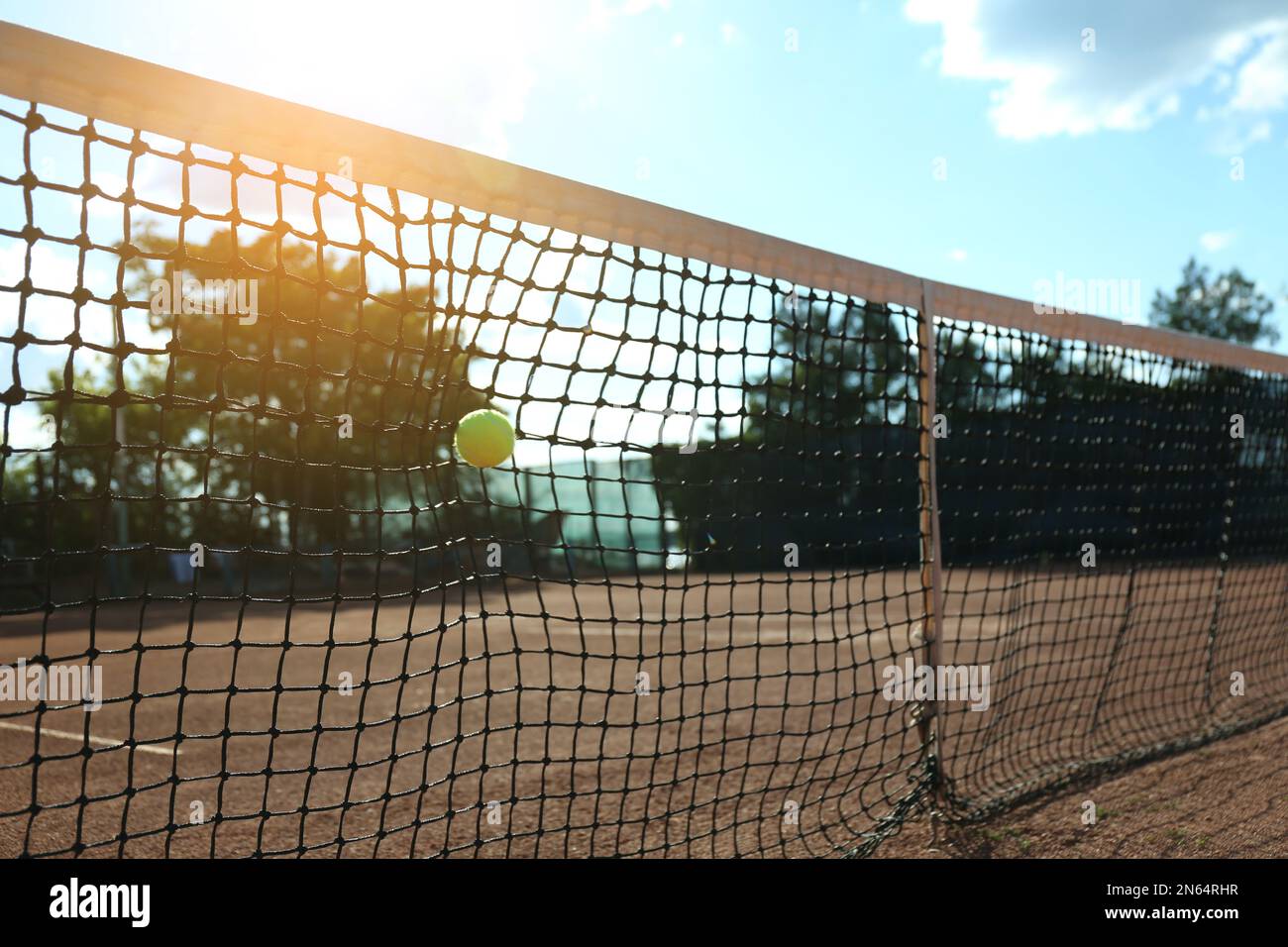 Net on court hi-res stock photography and images - Alamy