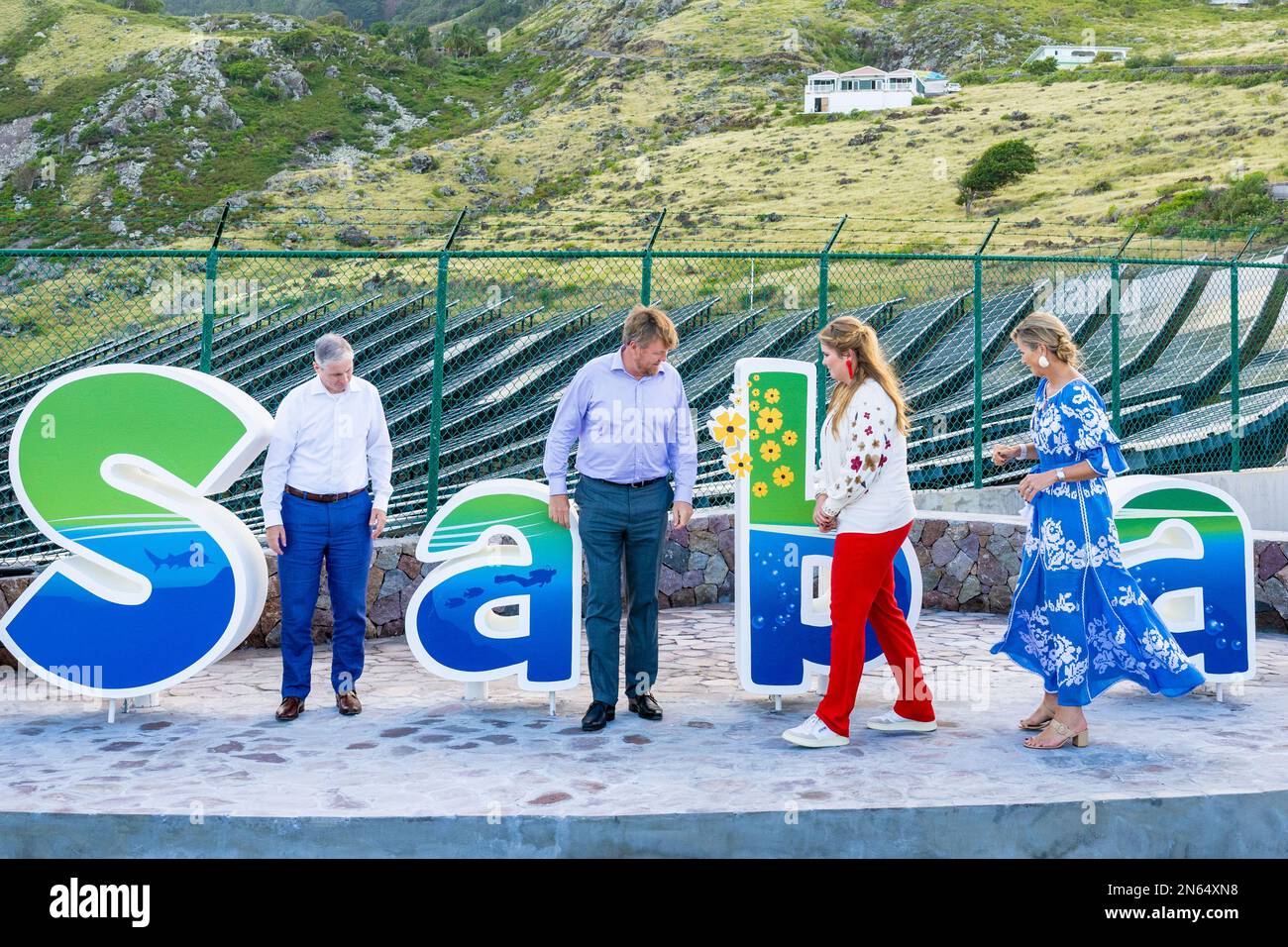 King Willem-Alexander and Queen Maxima of the Netherlands with Princess ...