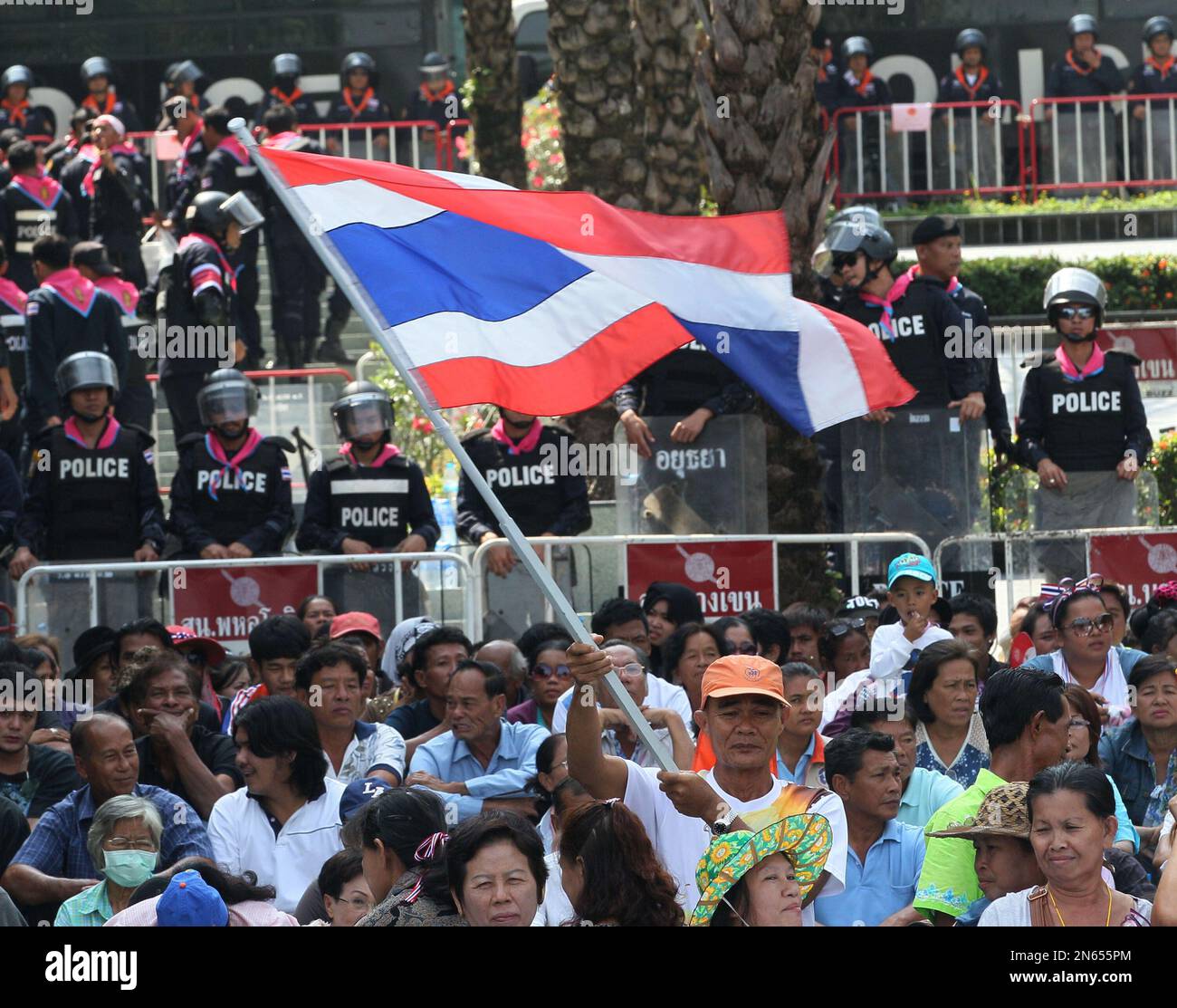 Thai Riot policemen stand guard at Constitutional court as anti ...