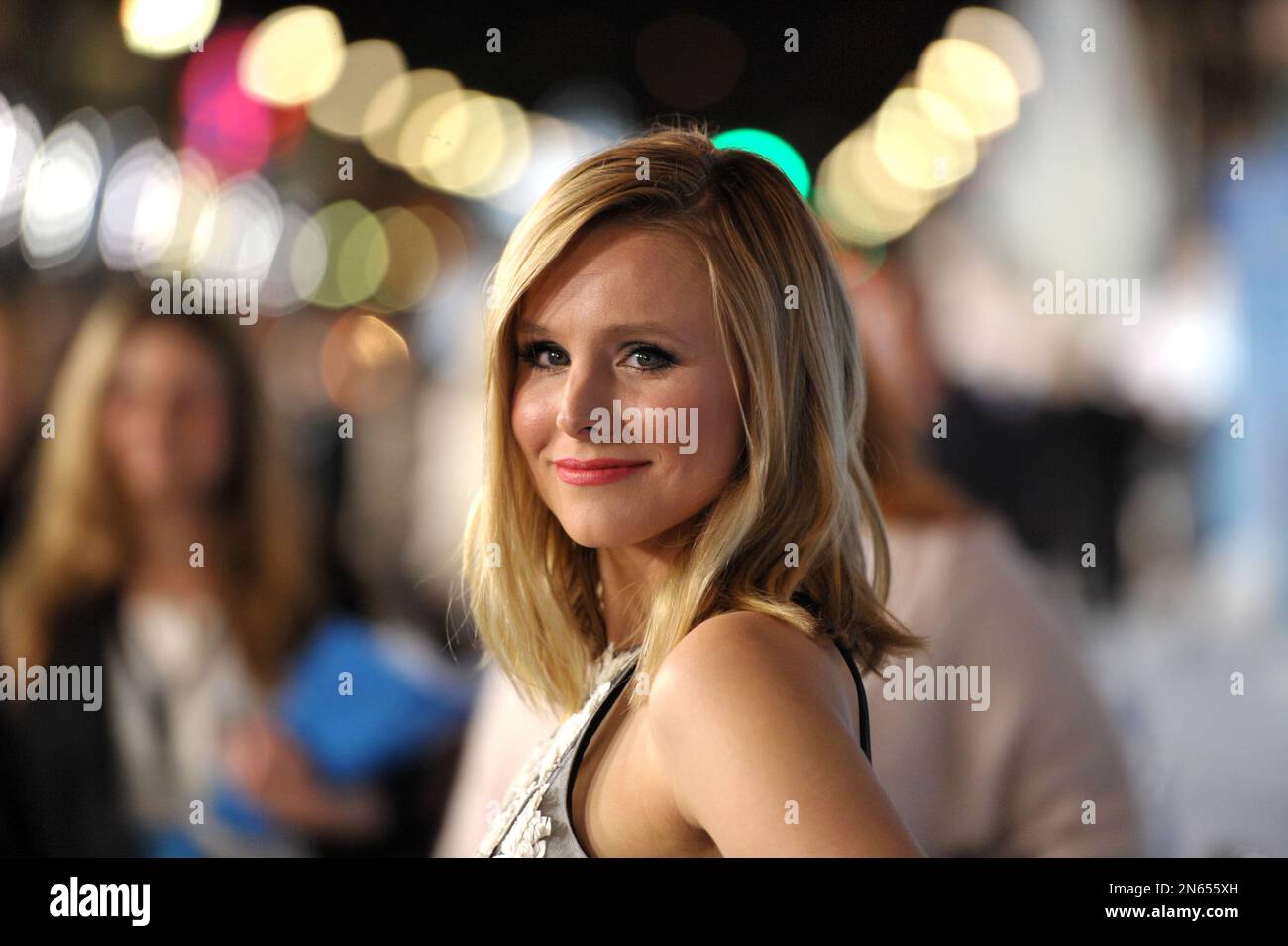 Kristen Bell attends the world premiere of "Frozen", on Tuesday, Nov ...