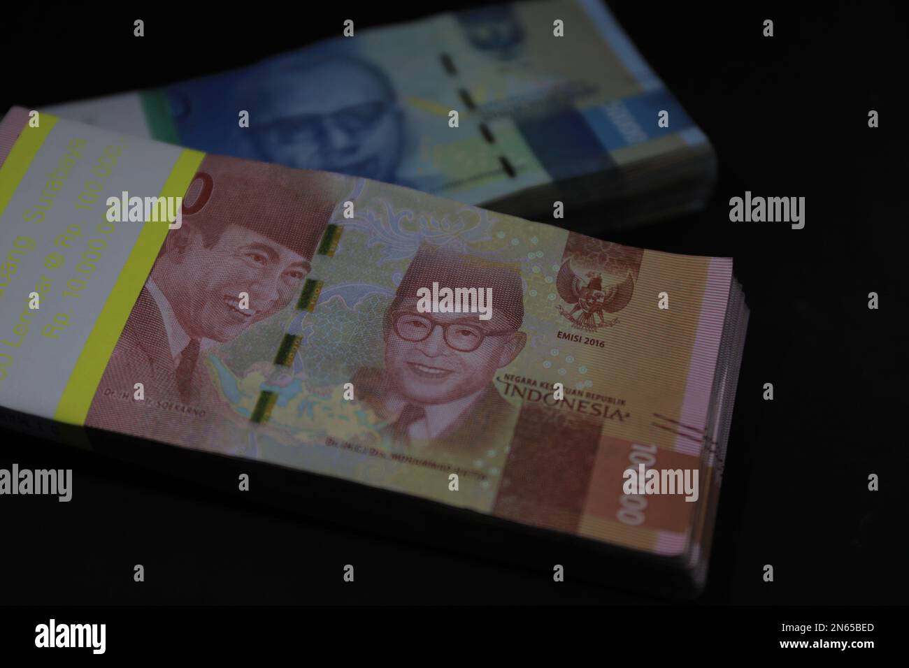 Indonesian banknotes hi-res stock photography and images - Alamy