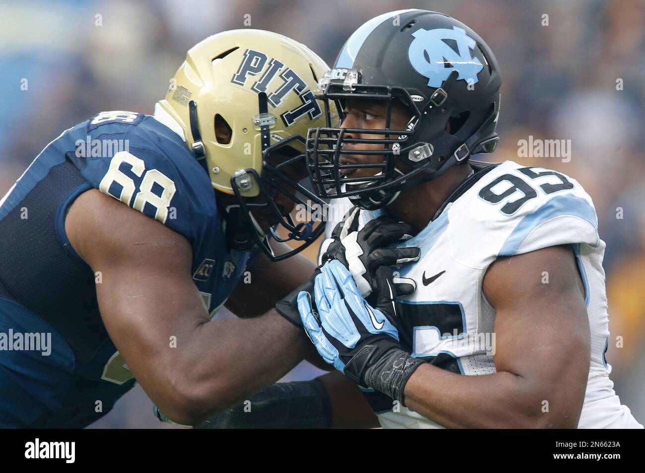 North Carolina defensive end Kareem Martin (95) in action in an NCAA ...