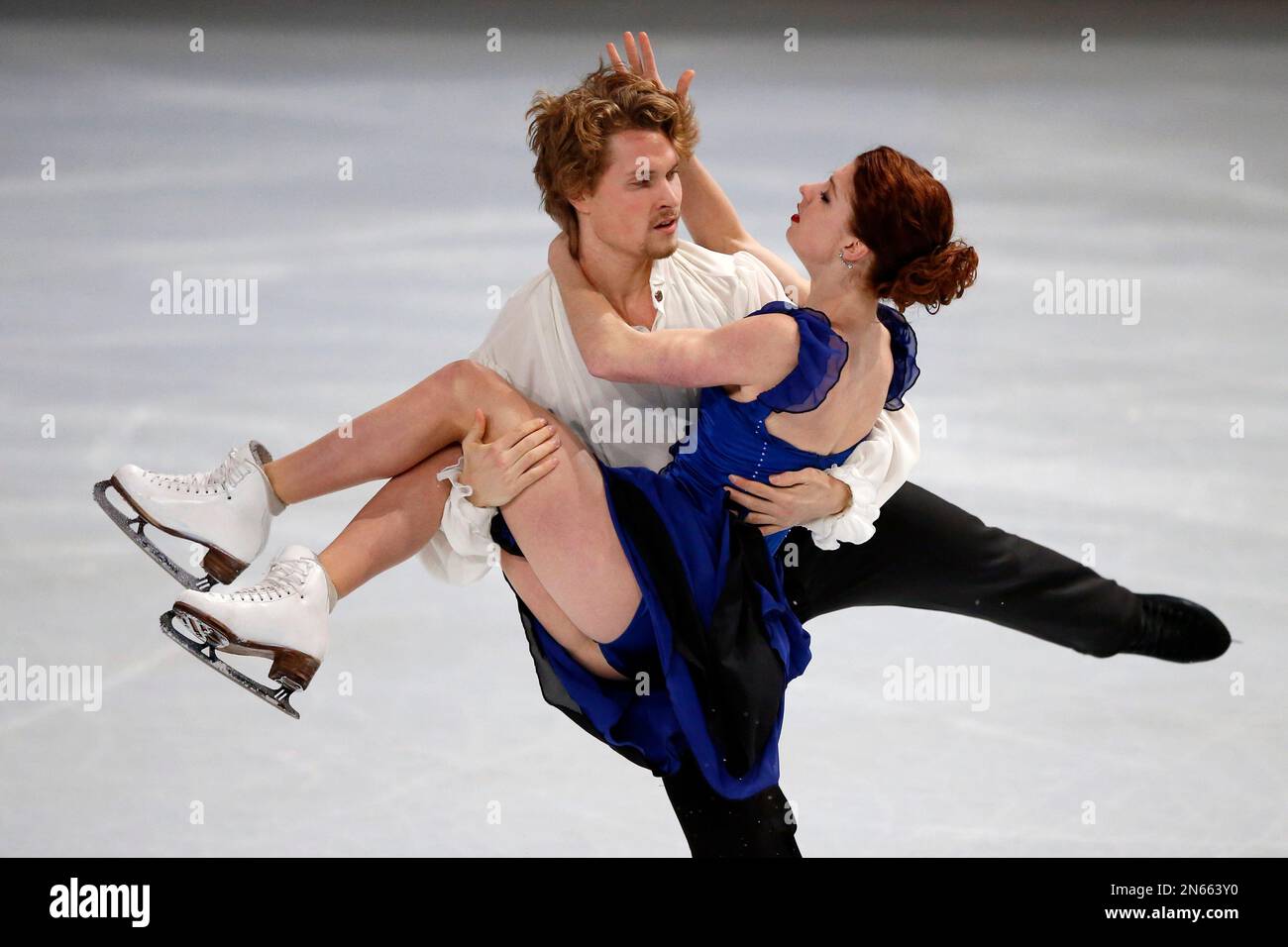 Nicole Orford and Thomas Williams of Canada perform their Ice Dance ...