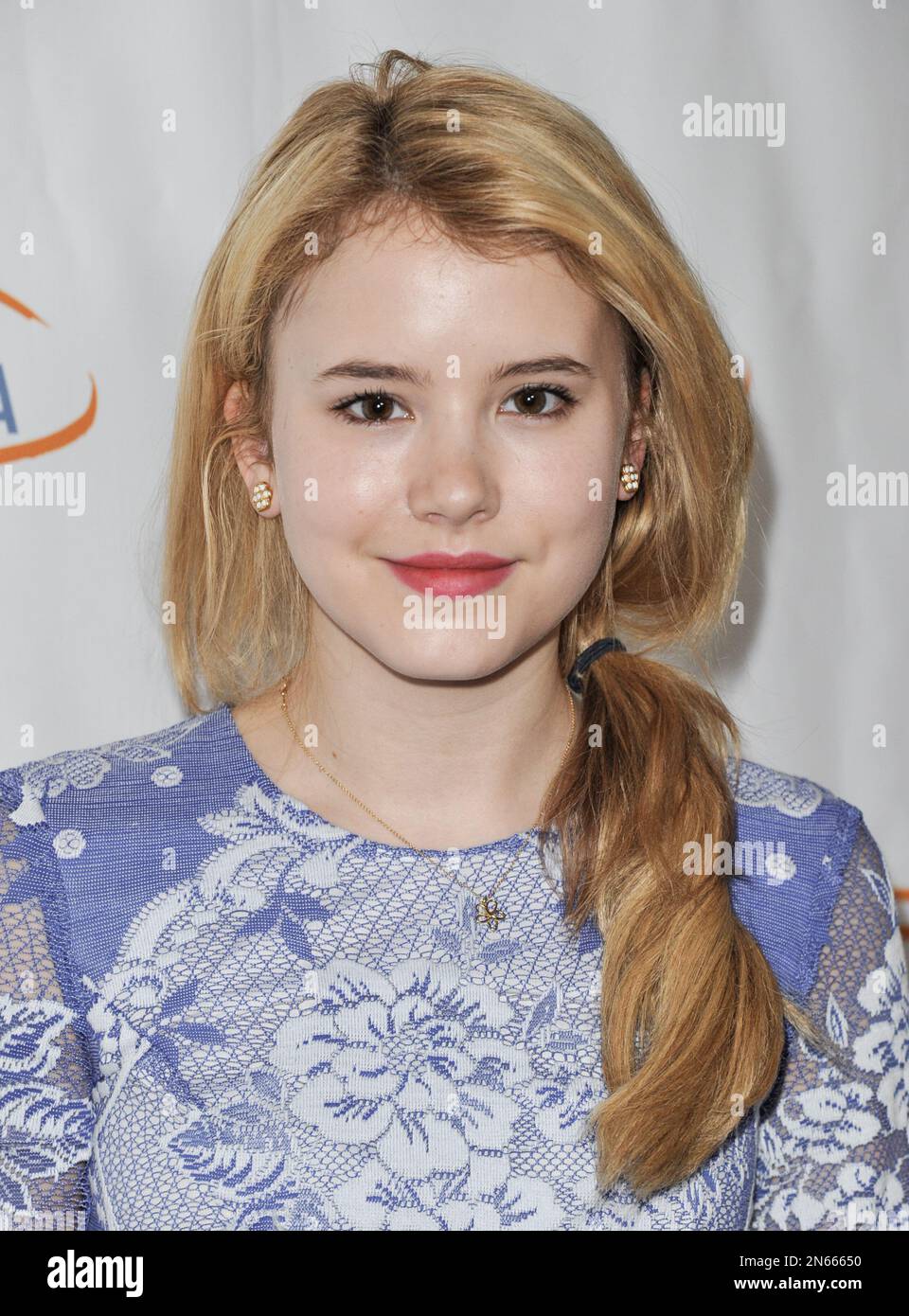 Taylor Spreitler arrives at the 11th Annual Lupus LA Hollywood Bag ...
