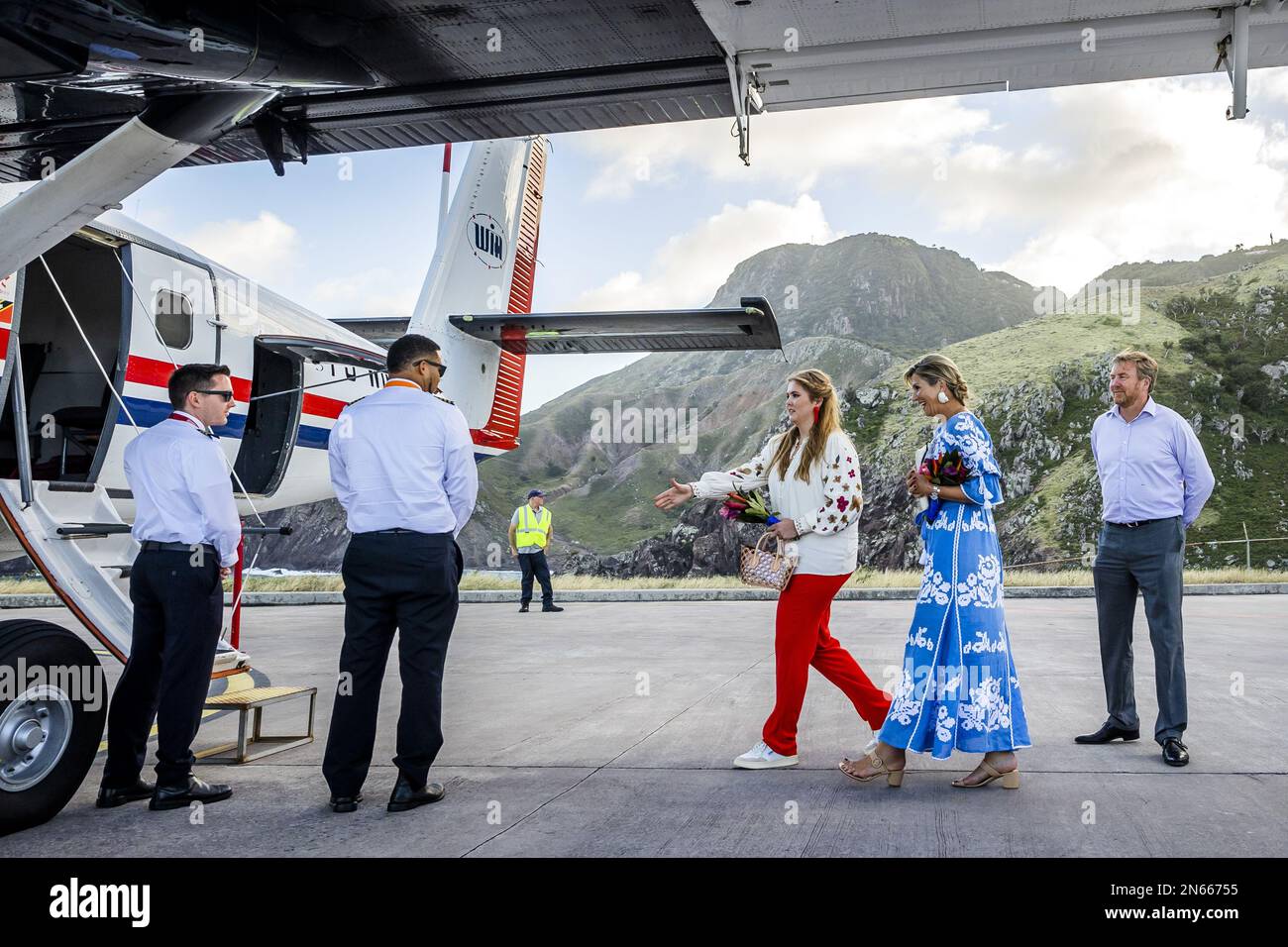 SABA - King Willem-Alexander, Queen Maxima and Princess Amalia depart ...