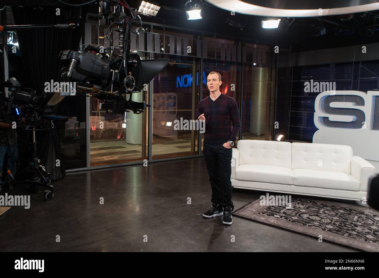 DJ Skee tapes a segment of SKEE Live on Tuesday, Nov. 12, 2013 in Los ...