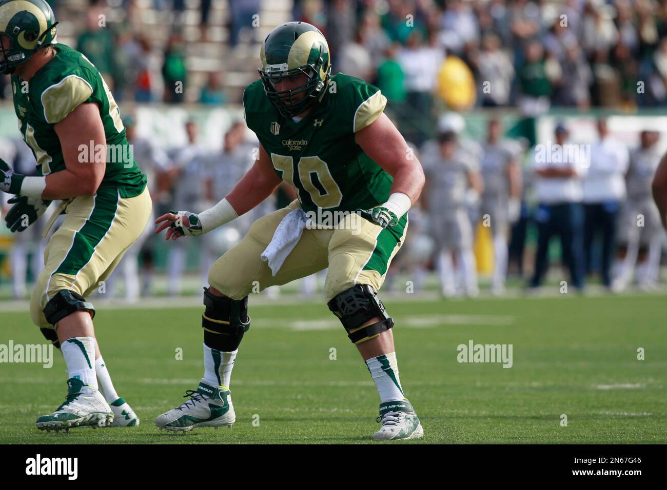 Colorado State center Weston Richburg drops back to block against ...