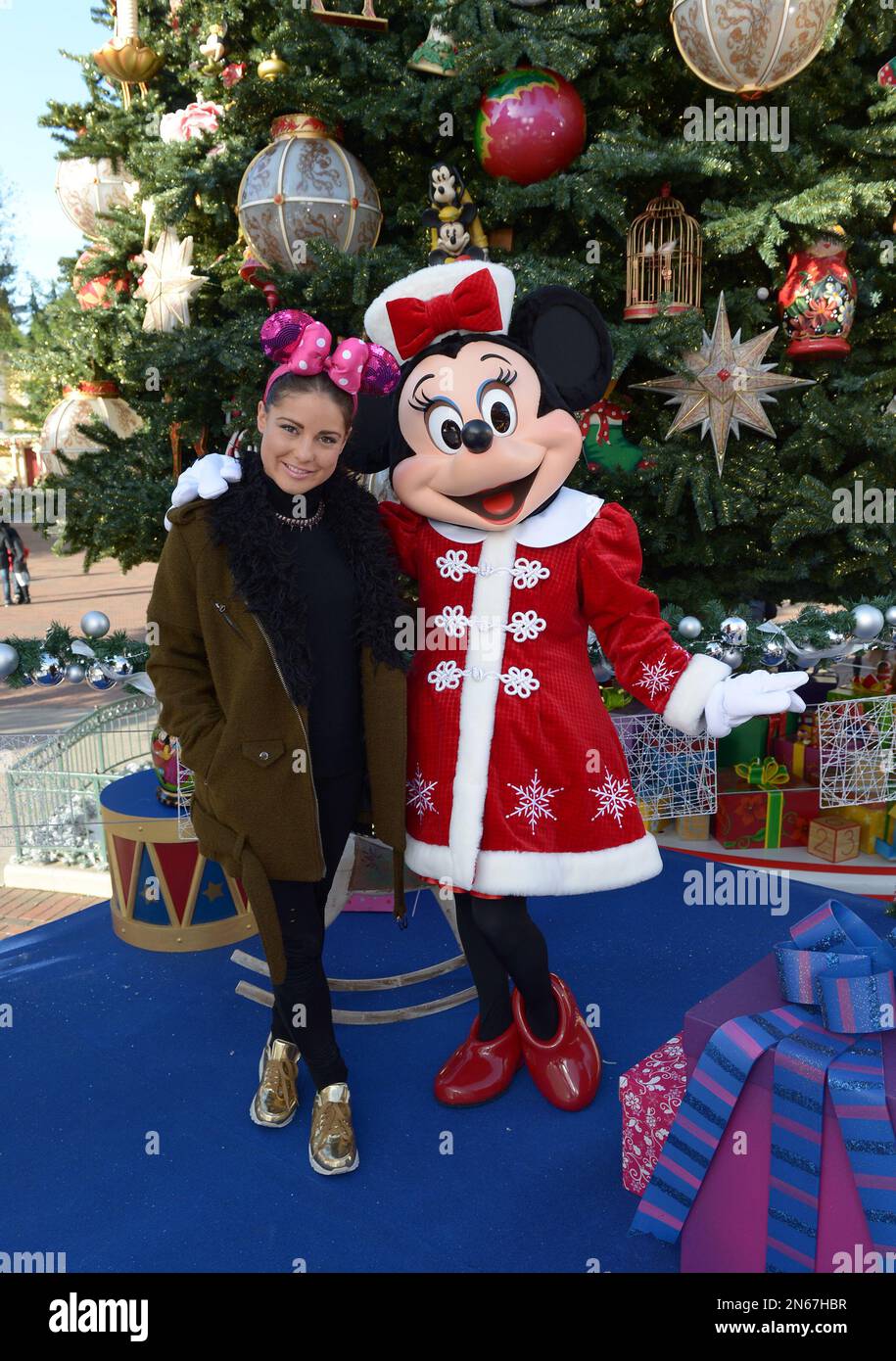 Louise Thompson joins Minnie Mouse to celebrate the Enchanted Christmas ...