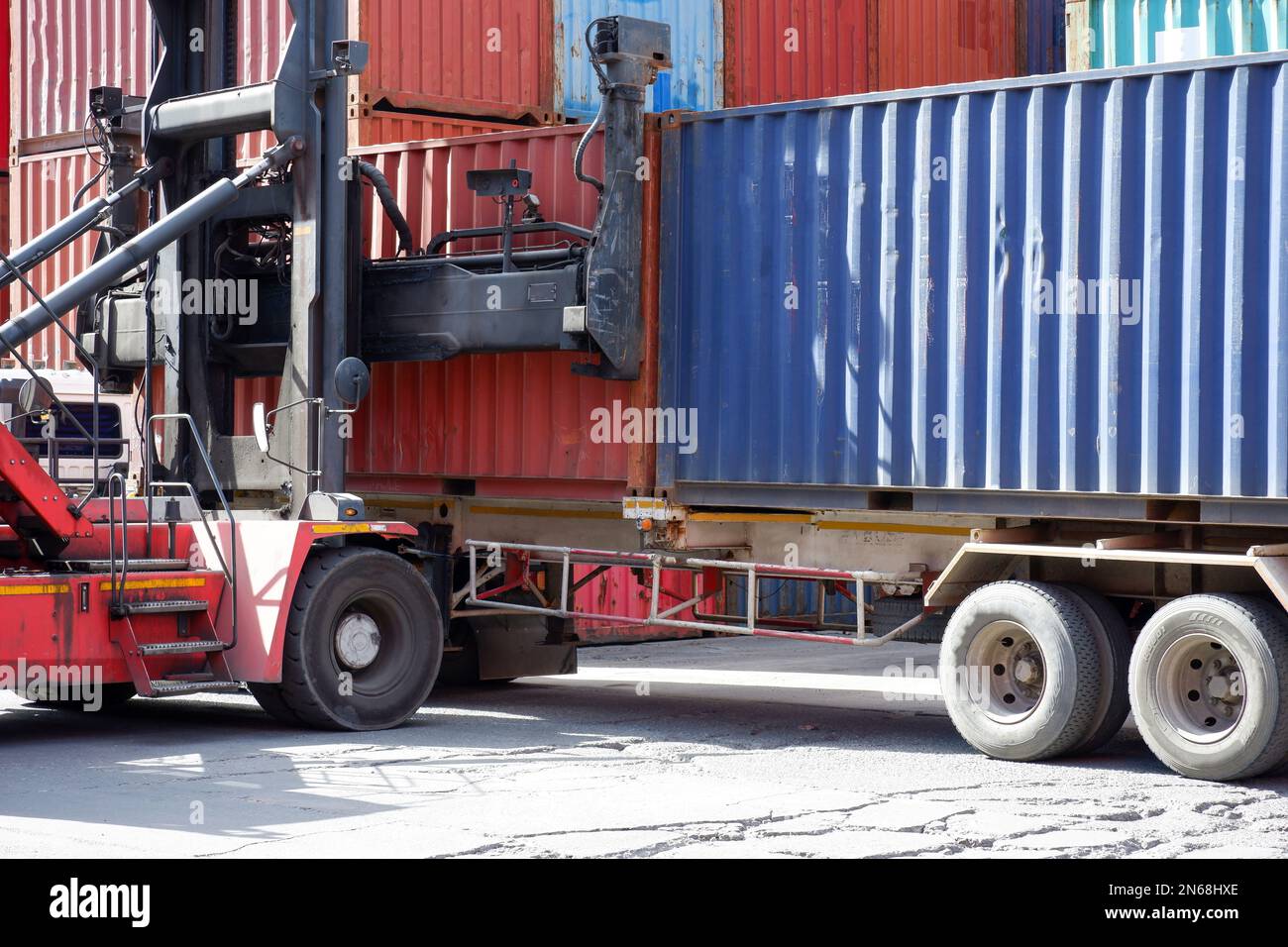 container forklift in the container yard Stock Photo - Alamy