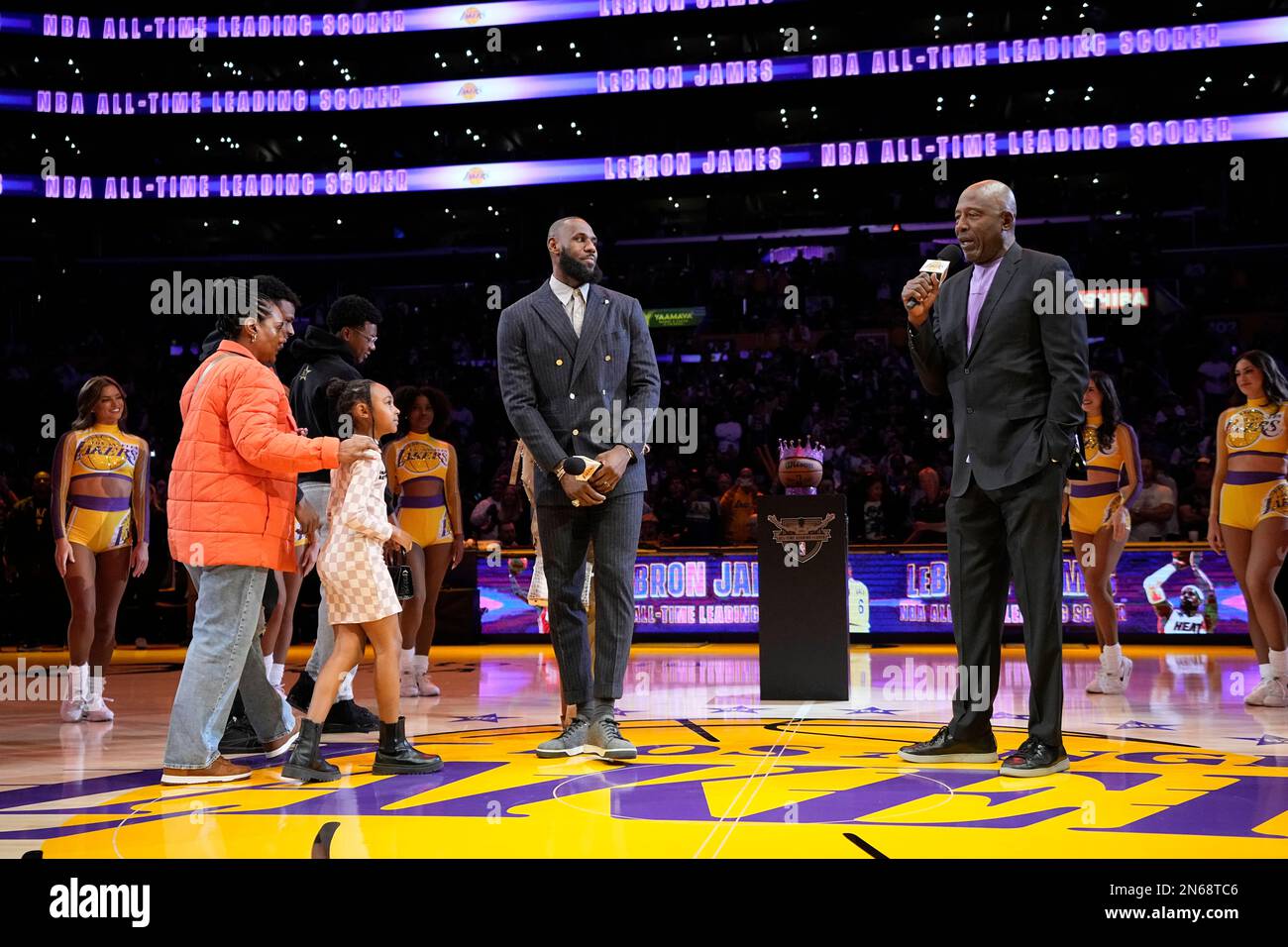 Los Angeles Lakers forward LeBron James, center, is introduced by ...