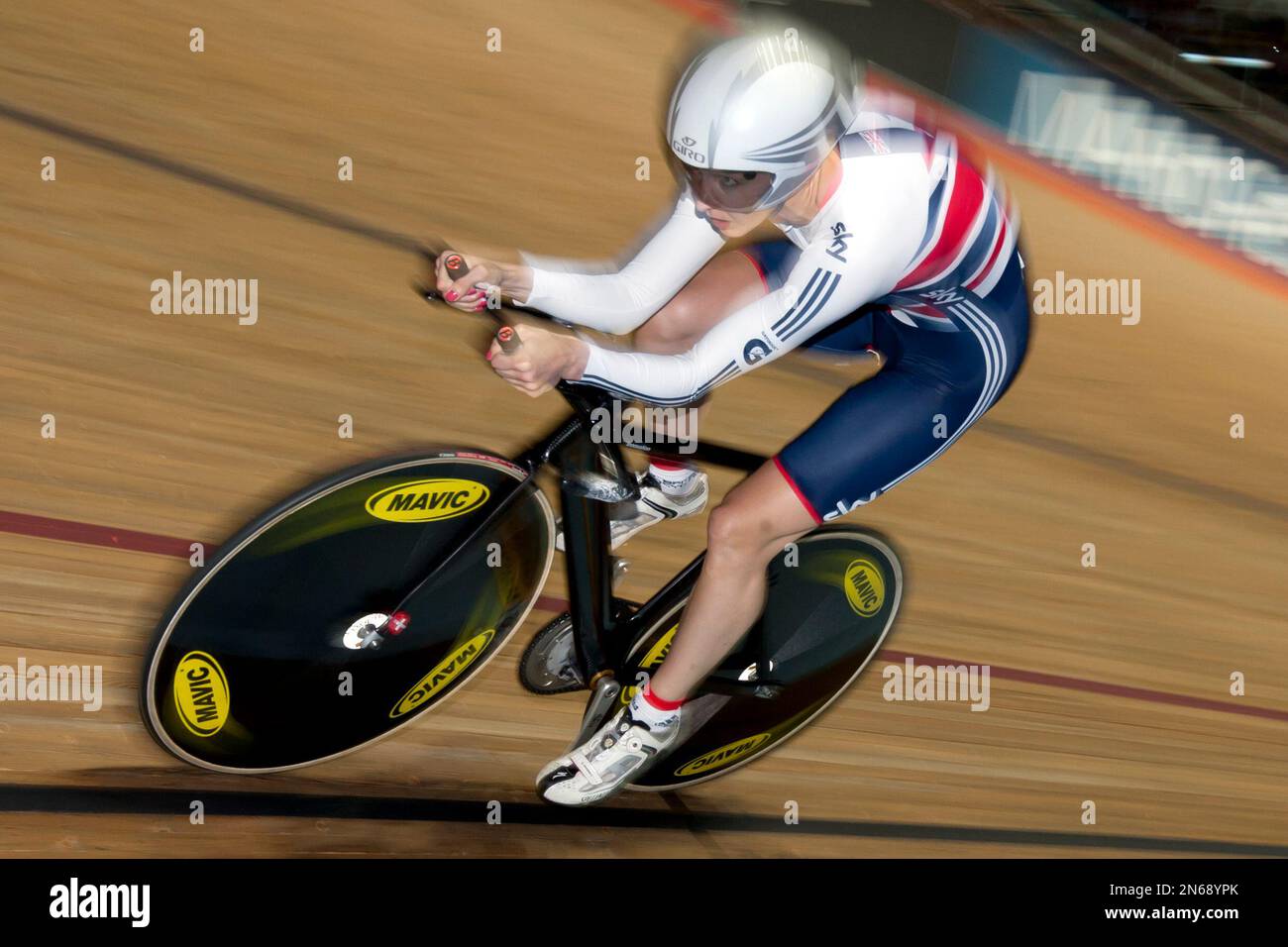 Great Britain's Joanna Rowsell rides to gold in the Women's Individual ...