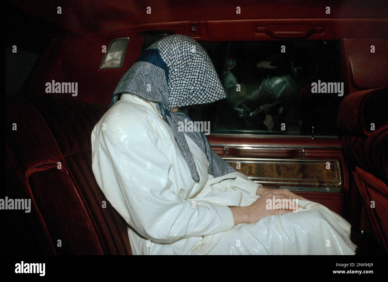 Carolyn Warmus in a car, April 20, 1991. (AP Photo/Andrew Savulich ...