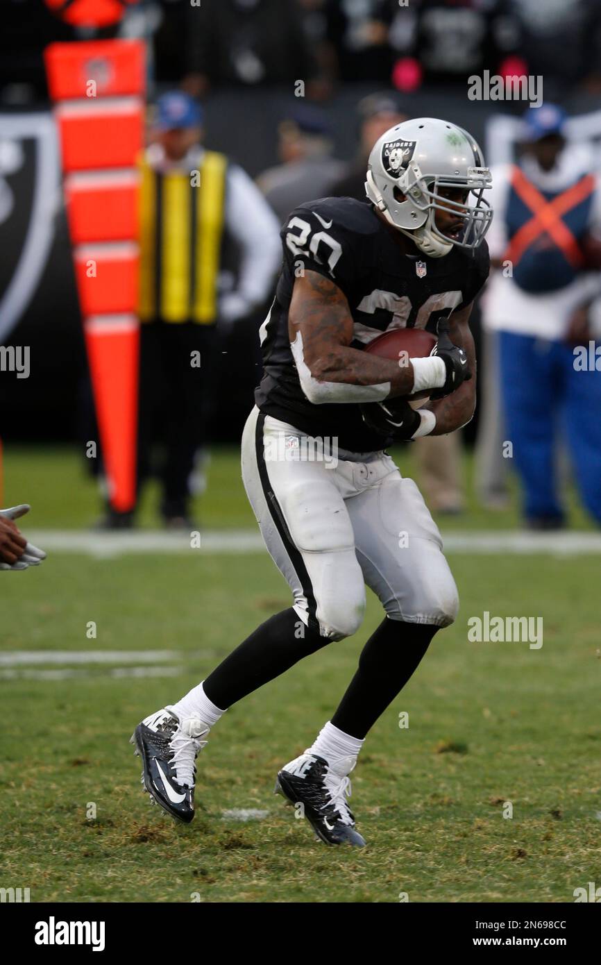 Darren McFadden (20) of the Oakland Raiders in action during the fourth ...