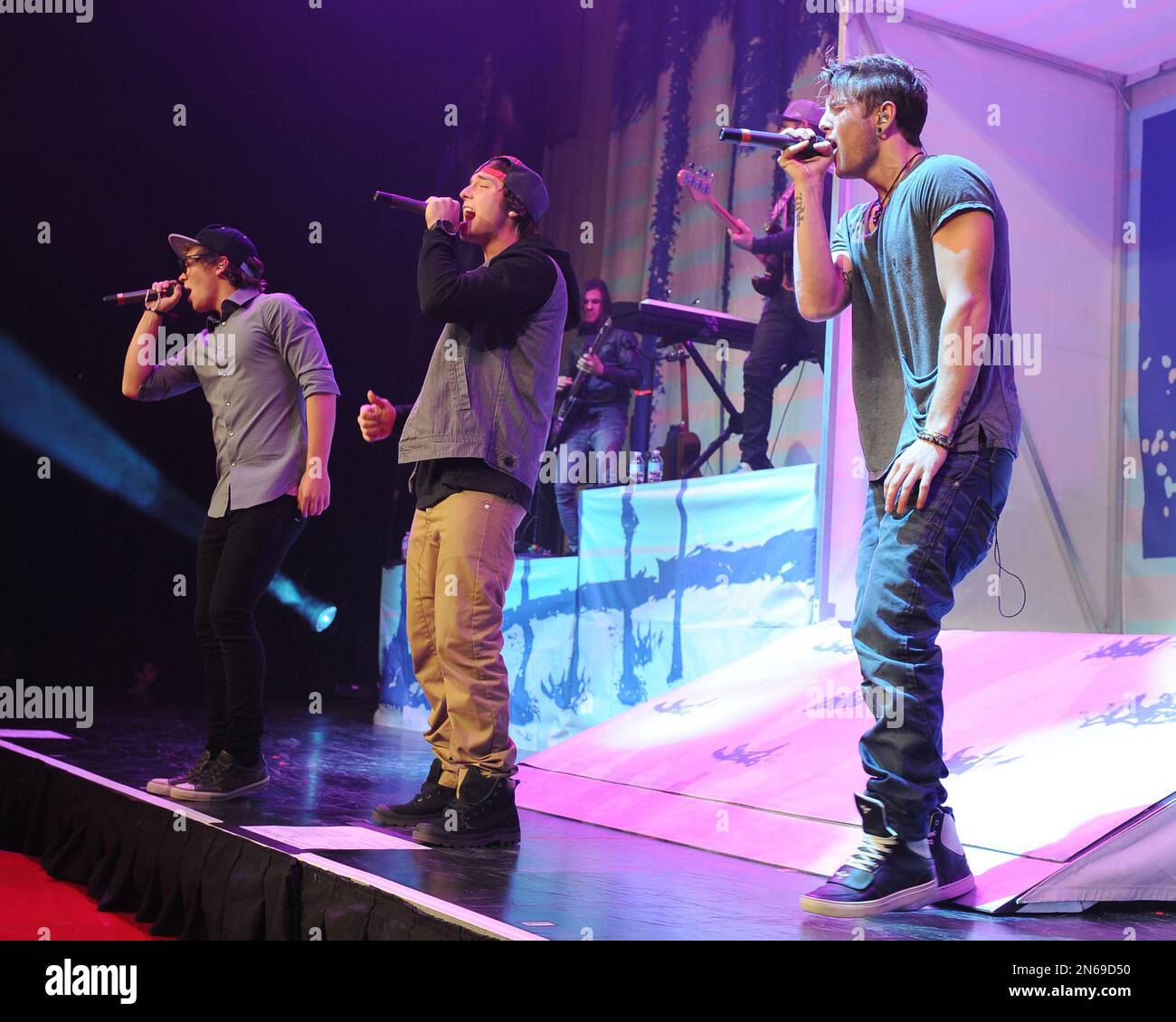 Wesley Stromberg, Drew Chadwick and Keaton Stromberg of Emblem3 perform ...