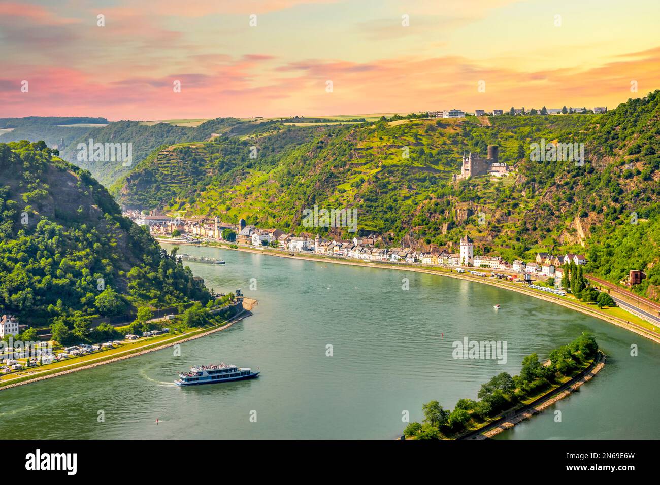 World known loreley hi-res stock photography and images - Alamy
